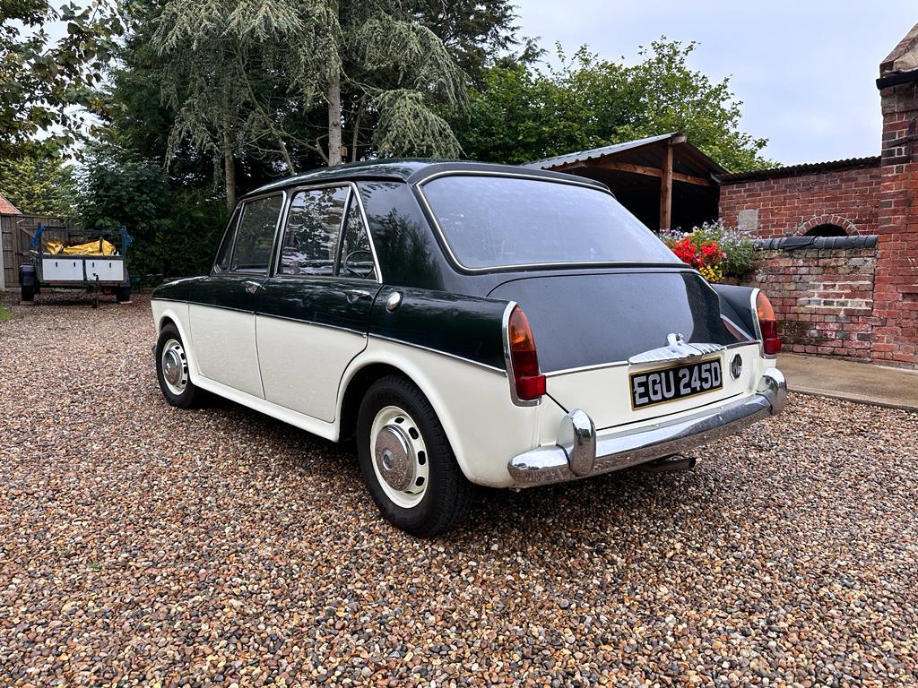Lot 451 - 1966 MG 1100