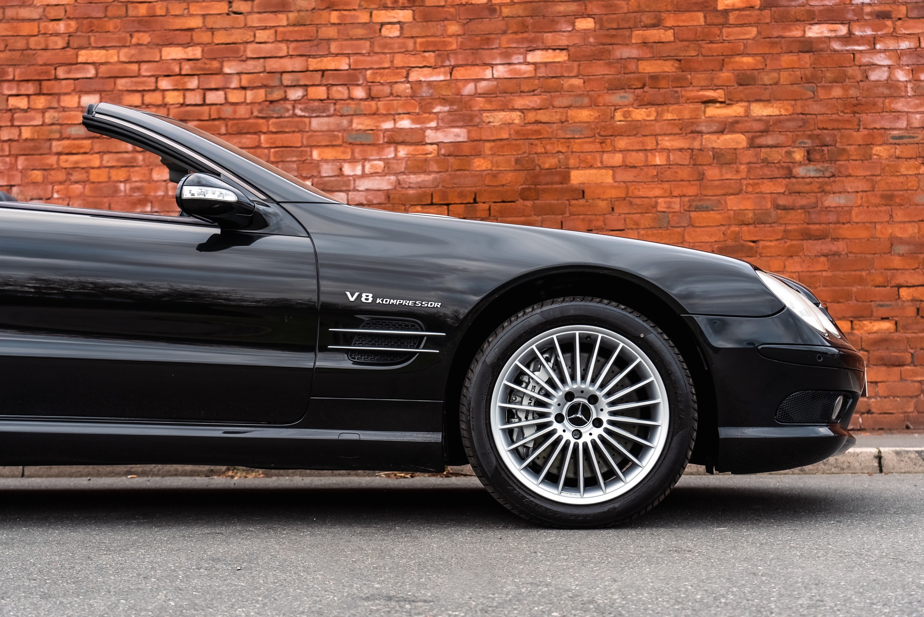 Lot 119 - 2003 Mercedes-Benz SL55 AMG
