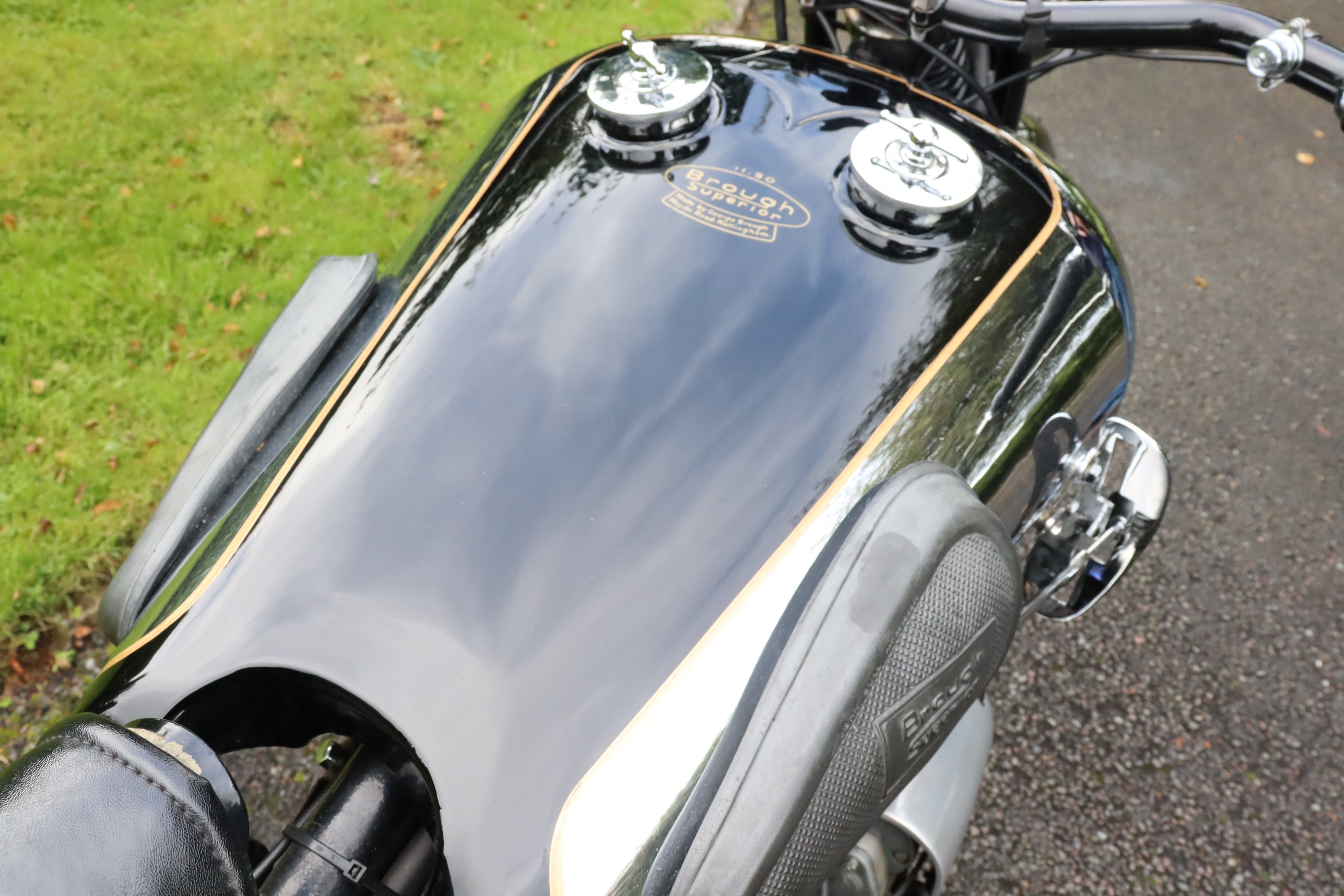 Lot 300 - 1935 Brough Superior 11-50
