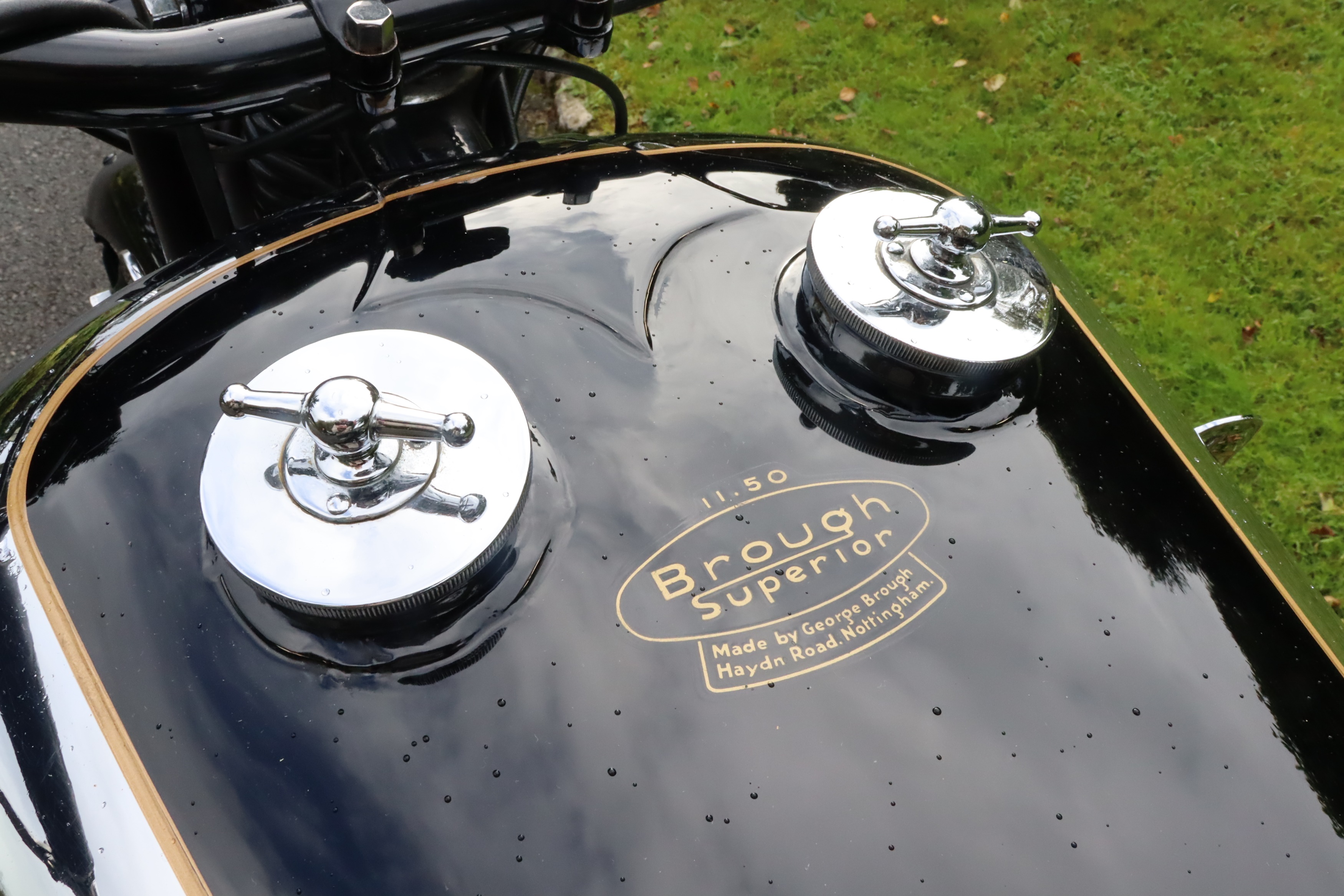 Lot 300 - 1935 Brough Superior 11-50
