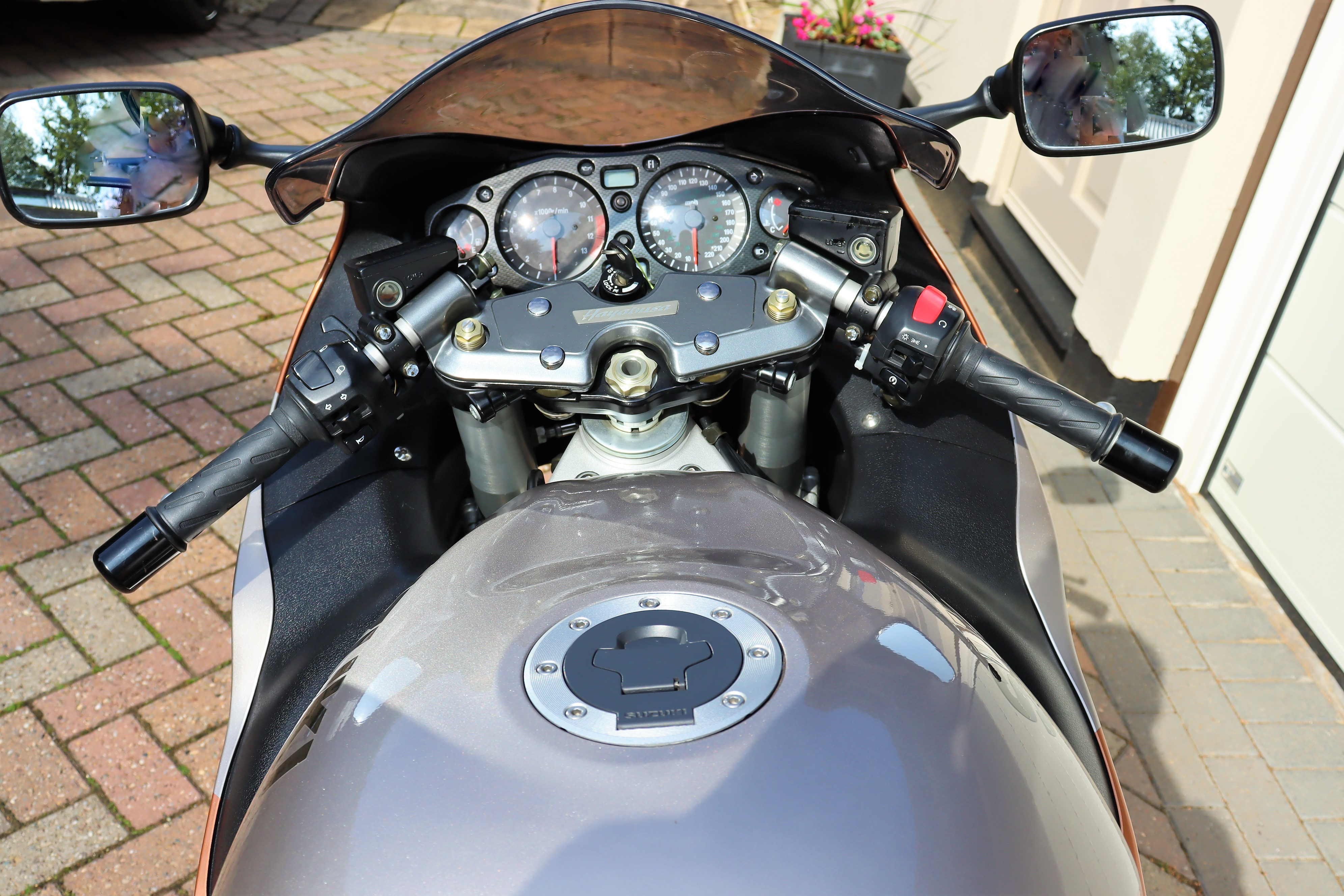 Lot 349 - 1999 Suzuki Hayabusa GSX 1300R