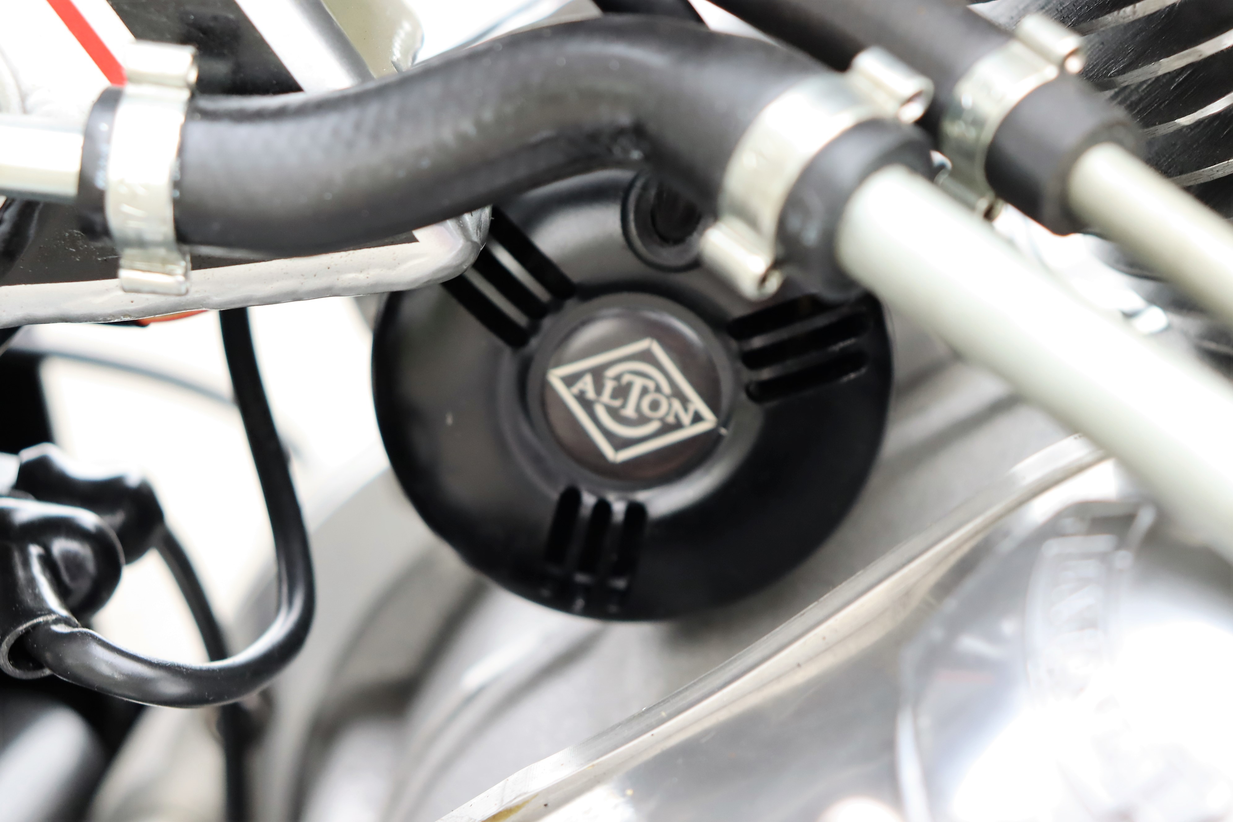 Lot 280 - 1975 Norvin