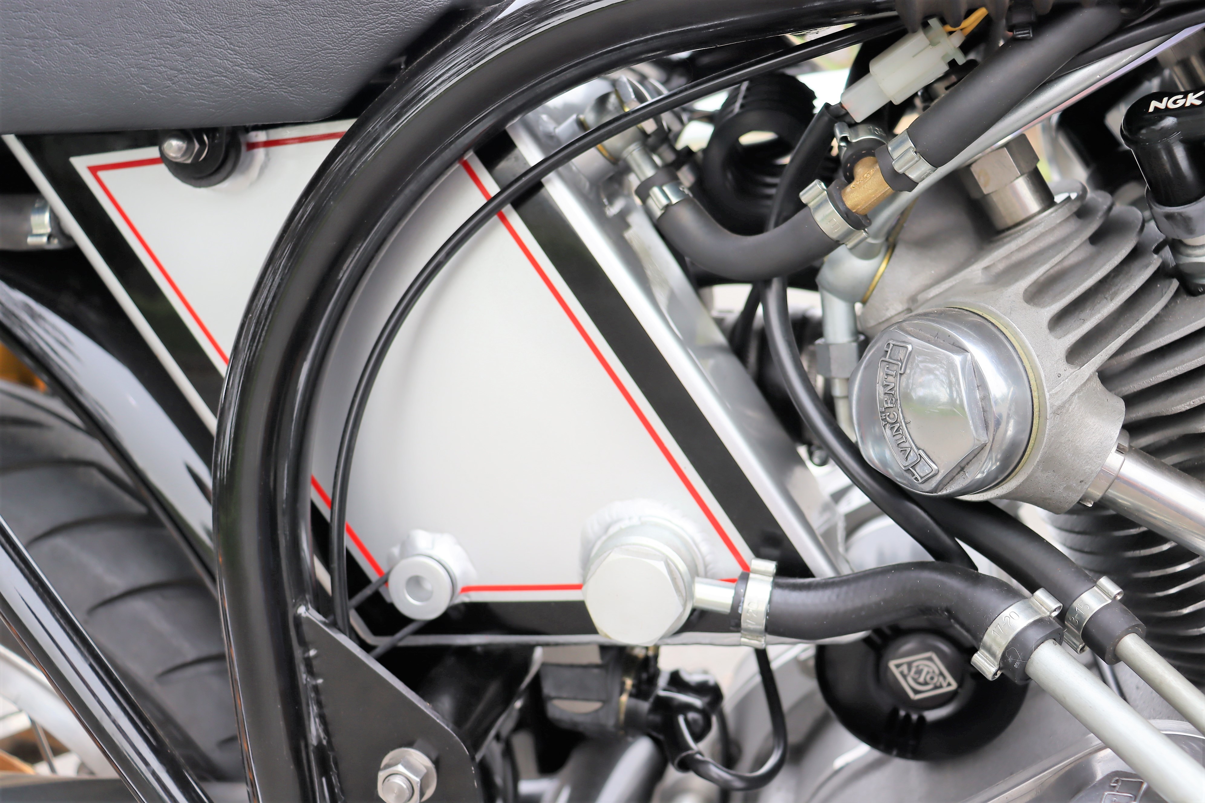 Lot 280 - 1975 Norvin