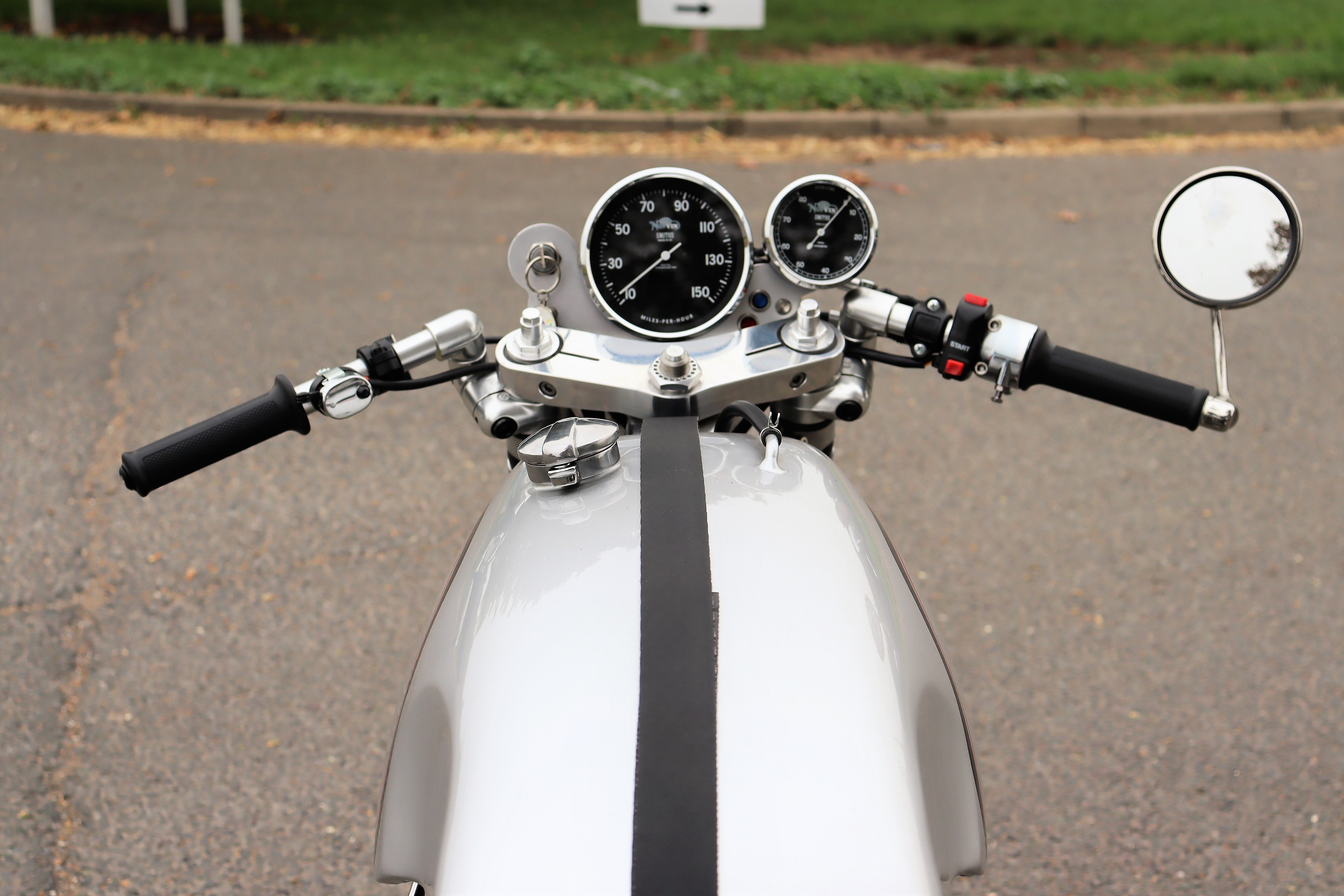 Lot 280 - 1975 Norvin