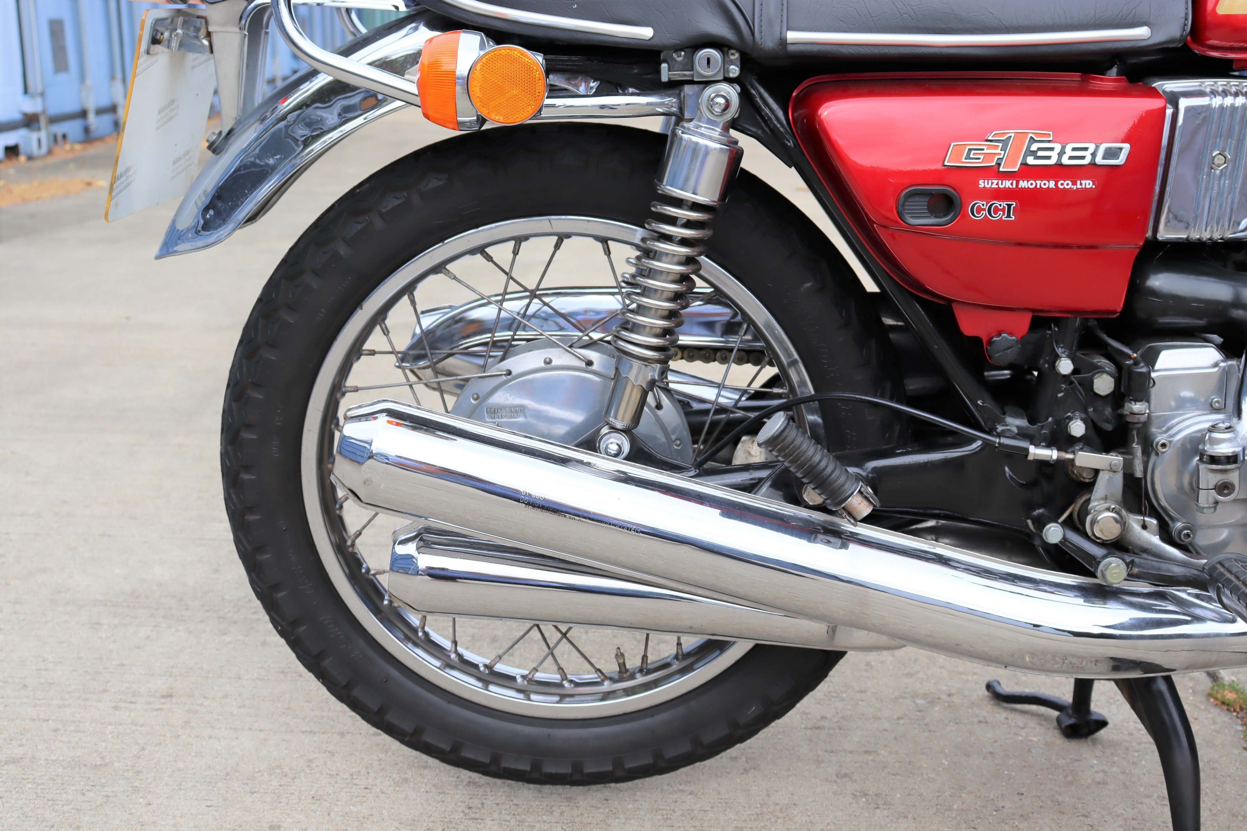 Lot 236 - 1977 Suzuki GT380