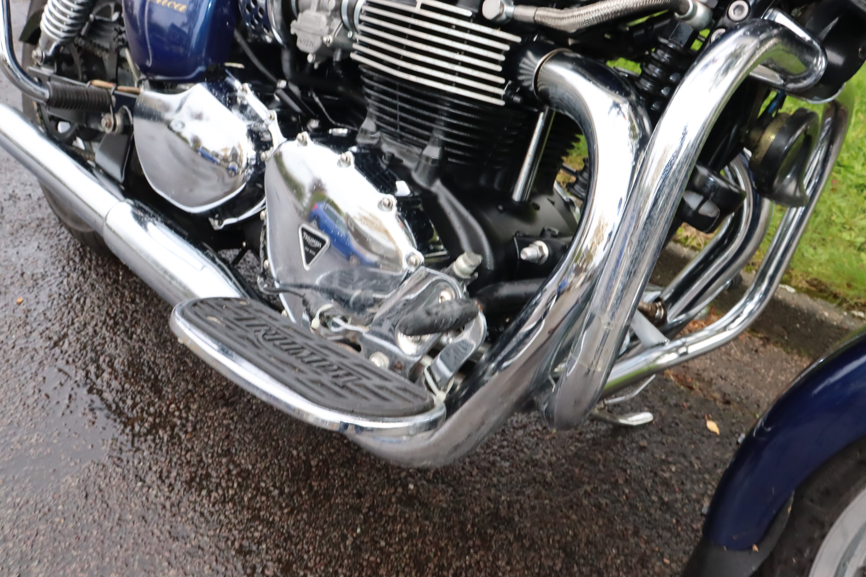 Lot 202 - 2010 Triumph America 865