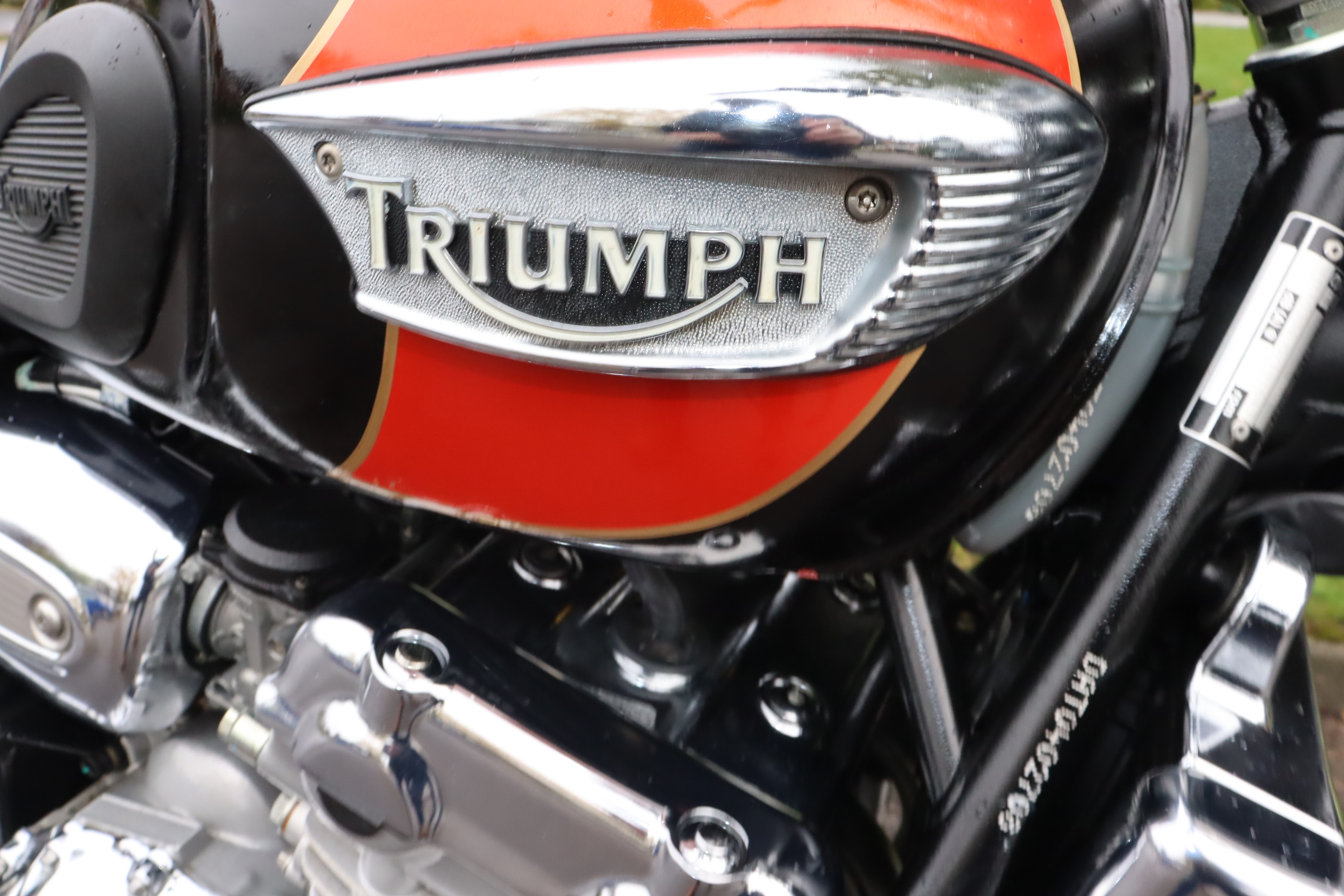 Lot 370 - 2002 Triumph Adventurer 885