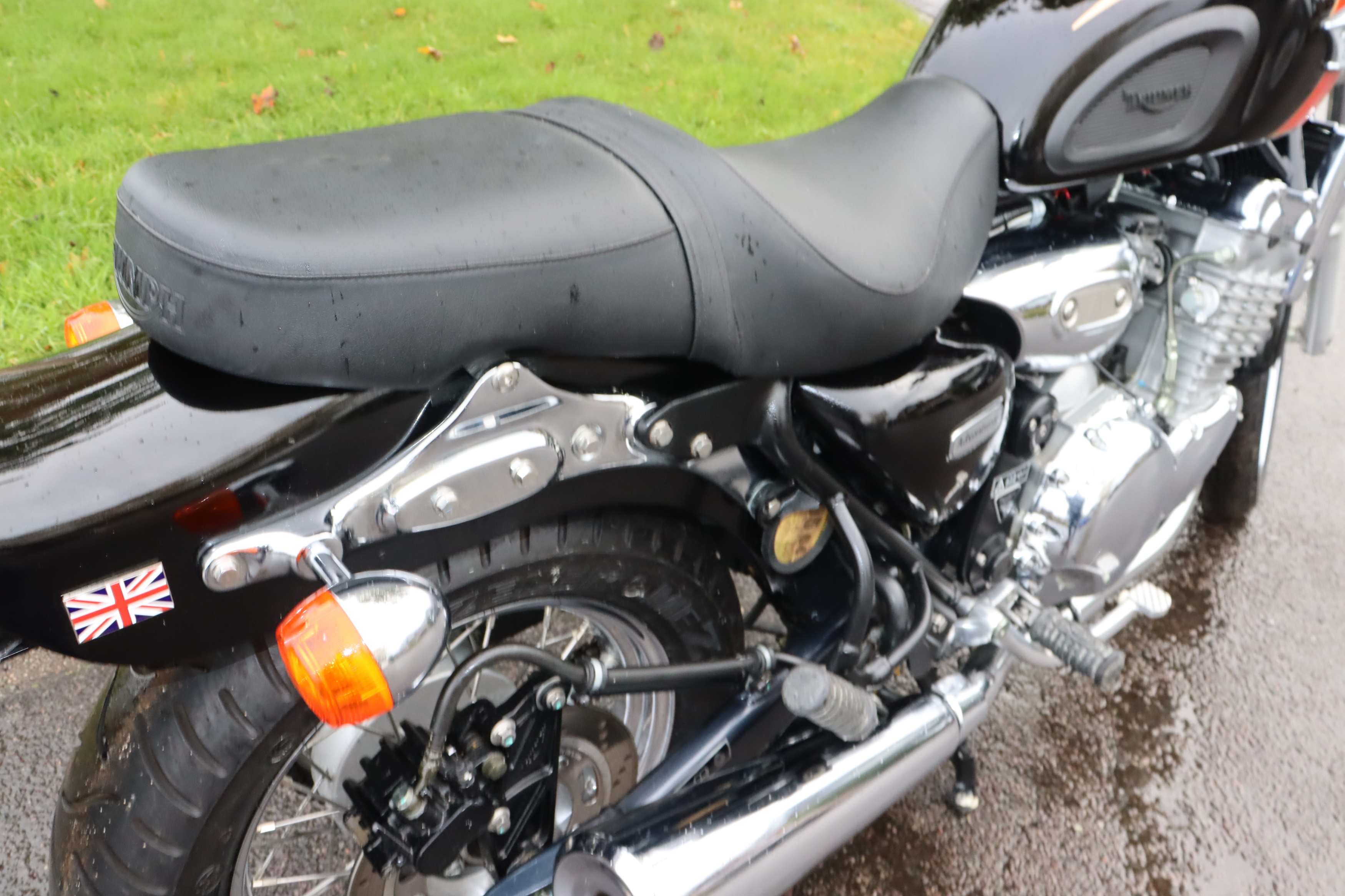 Lot 370 - 2002 Triumph Adventurer 885