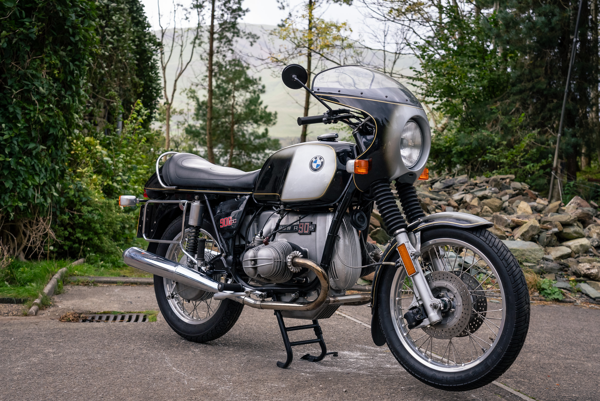Lot 229 - 1974 BMW R90S