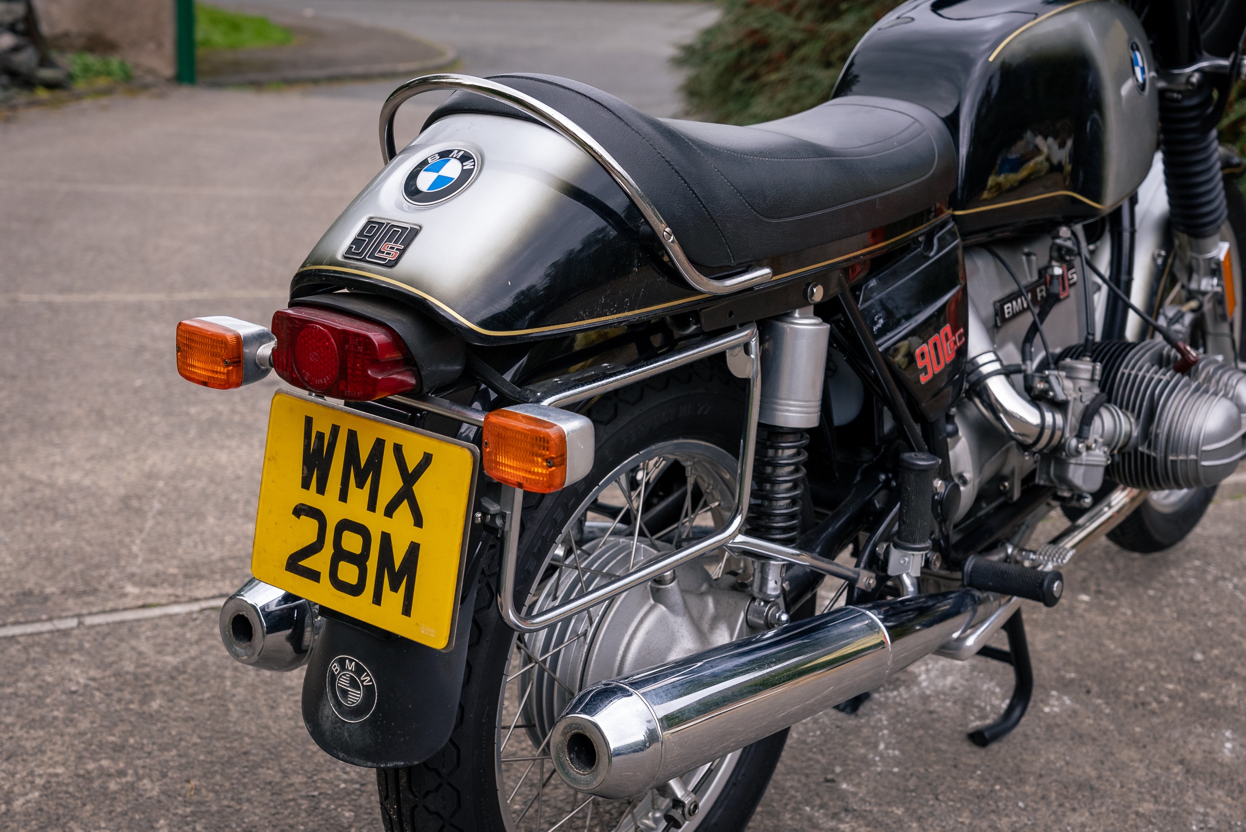 Lot 229 - 1974 BMW R90S