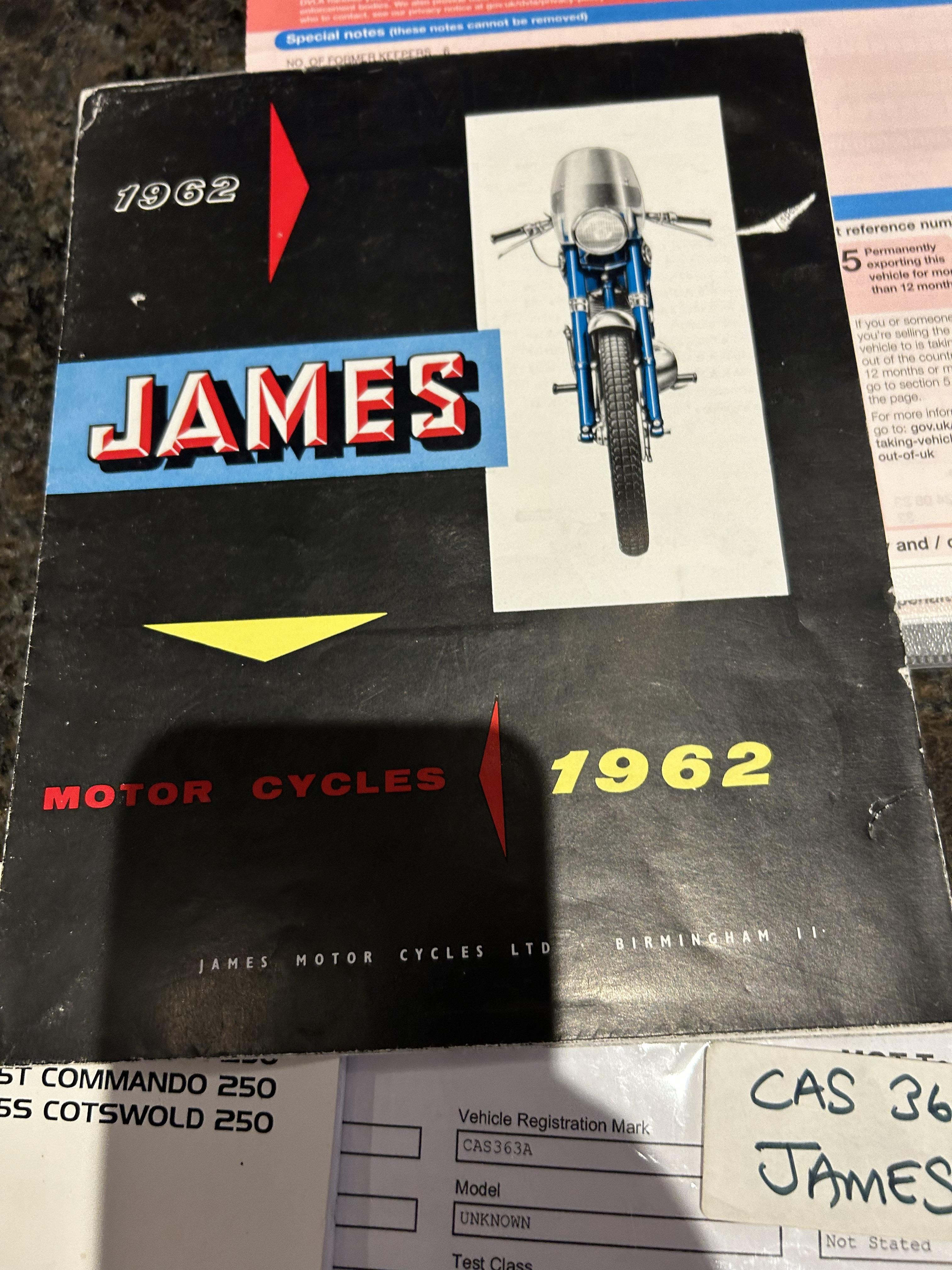 Lot 307 - 1963 James Commodore