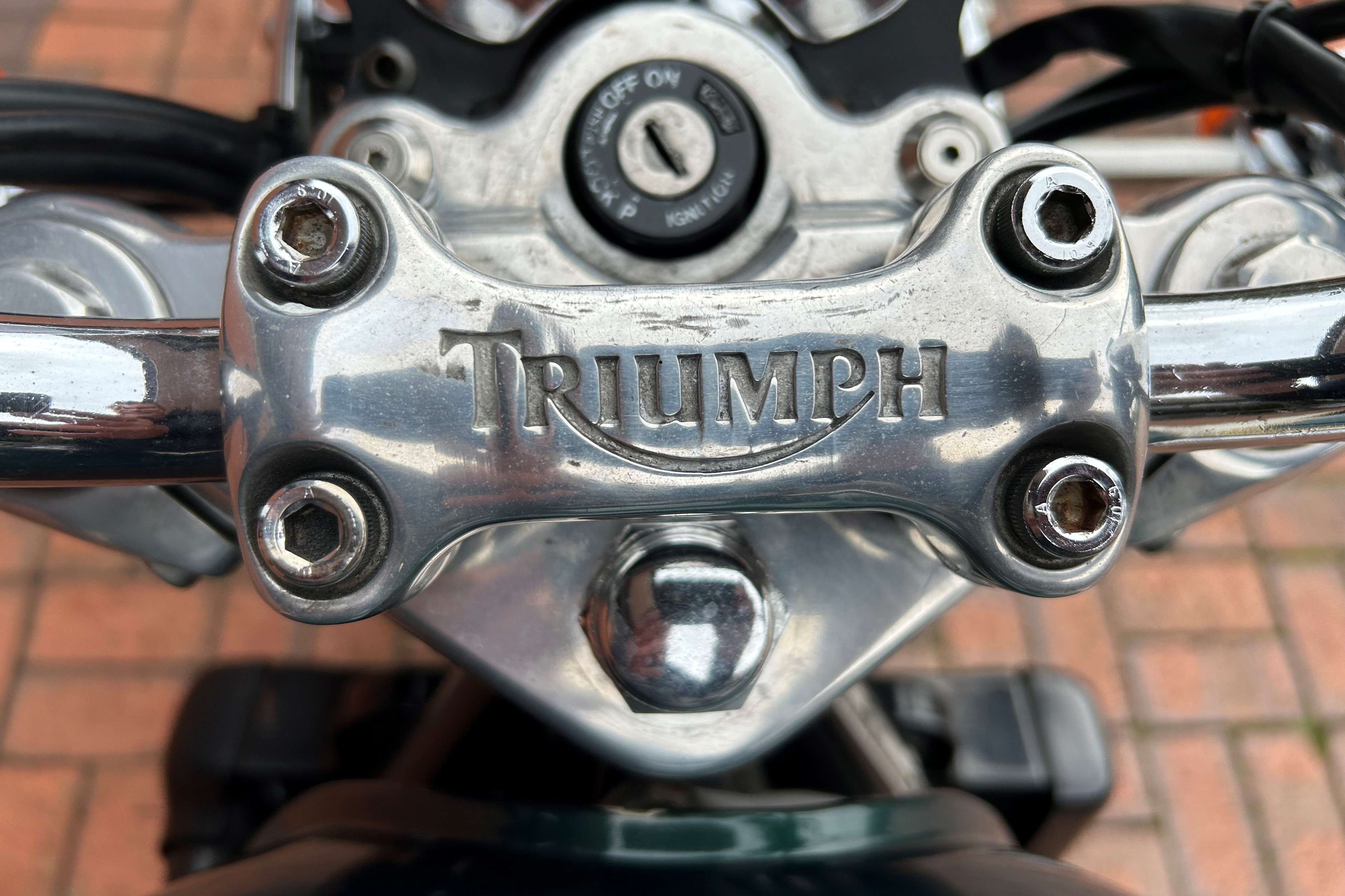 Lot 350 - 1996 Triumph Thunderbird 900