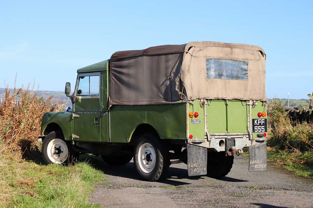 Lot 104 - 1955 Land Rover Series I 107''