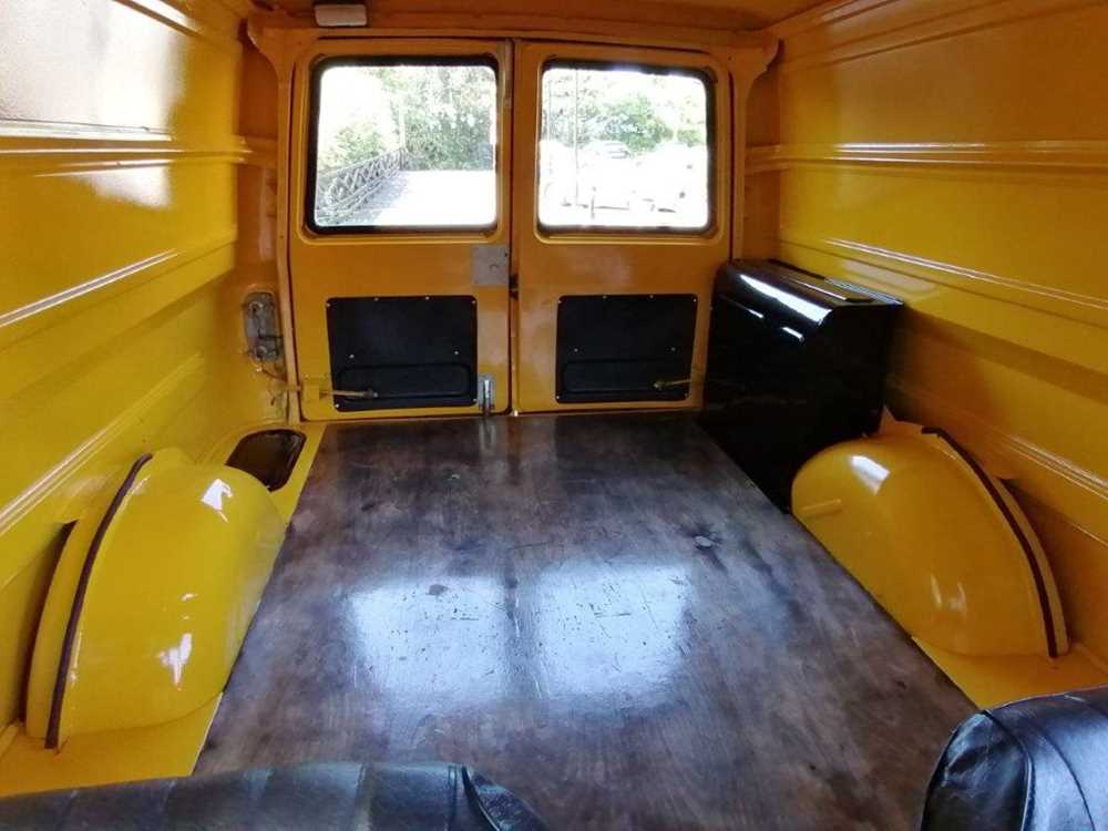 Lot 39 - 1982 Bedford HA 110 Van