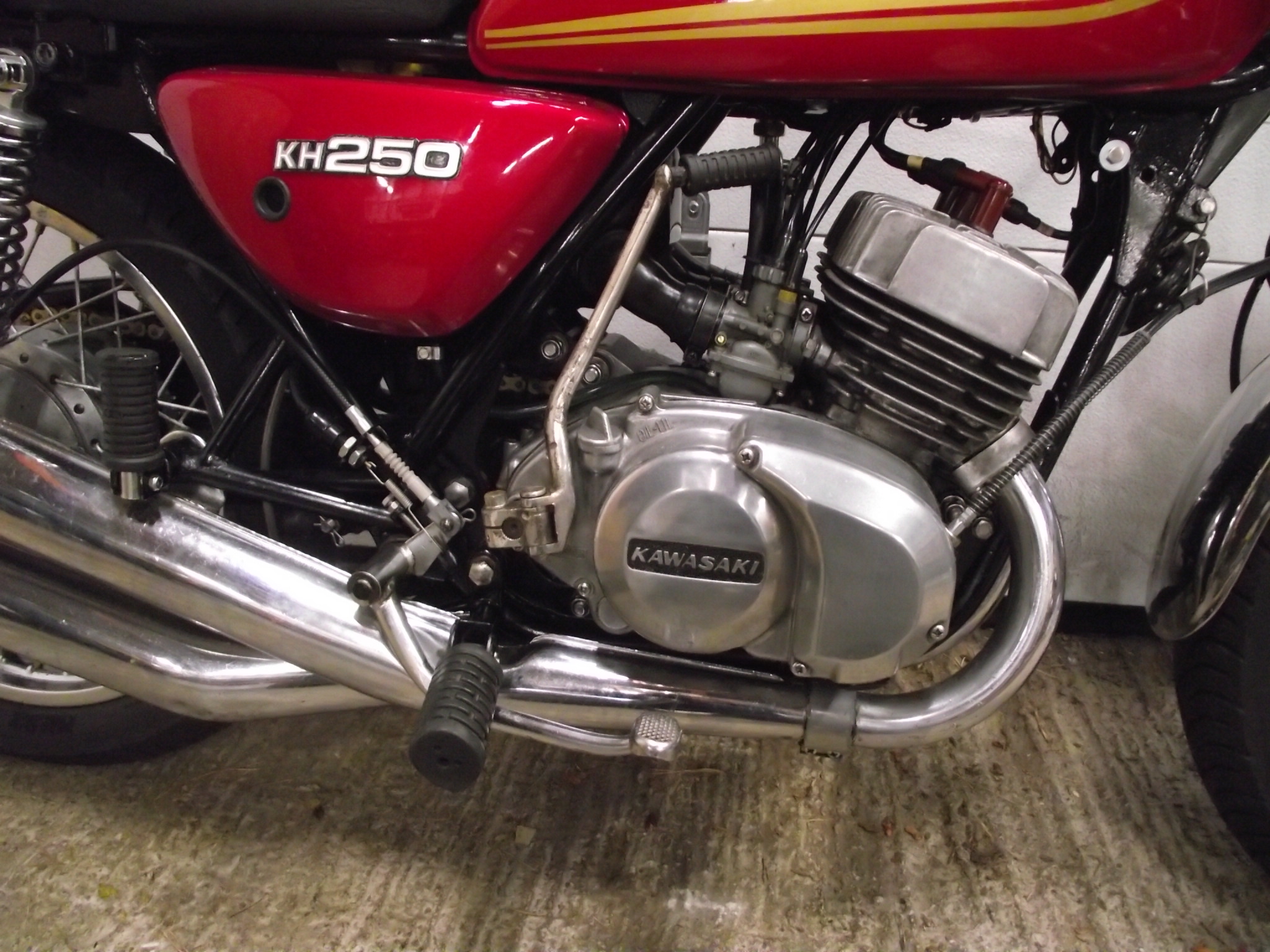 Lot 371 - 1977 Kawasaki KH250