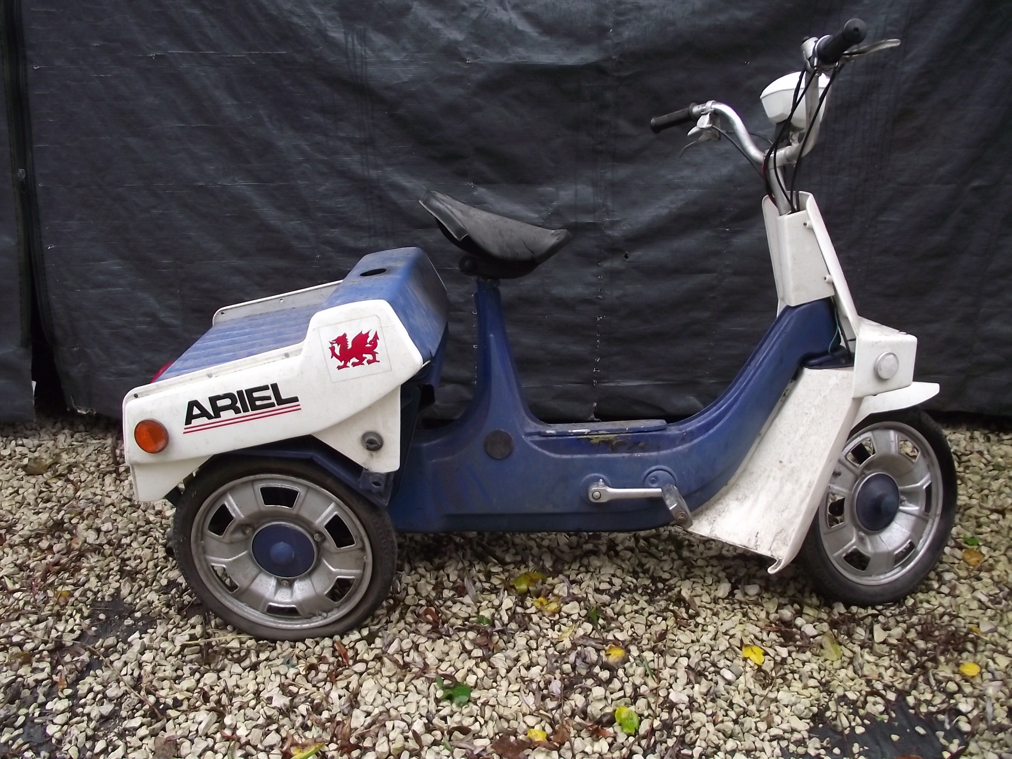 Lot 136 - c.1969 2 x Ariel Three Projects