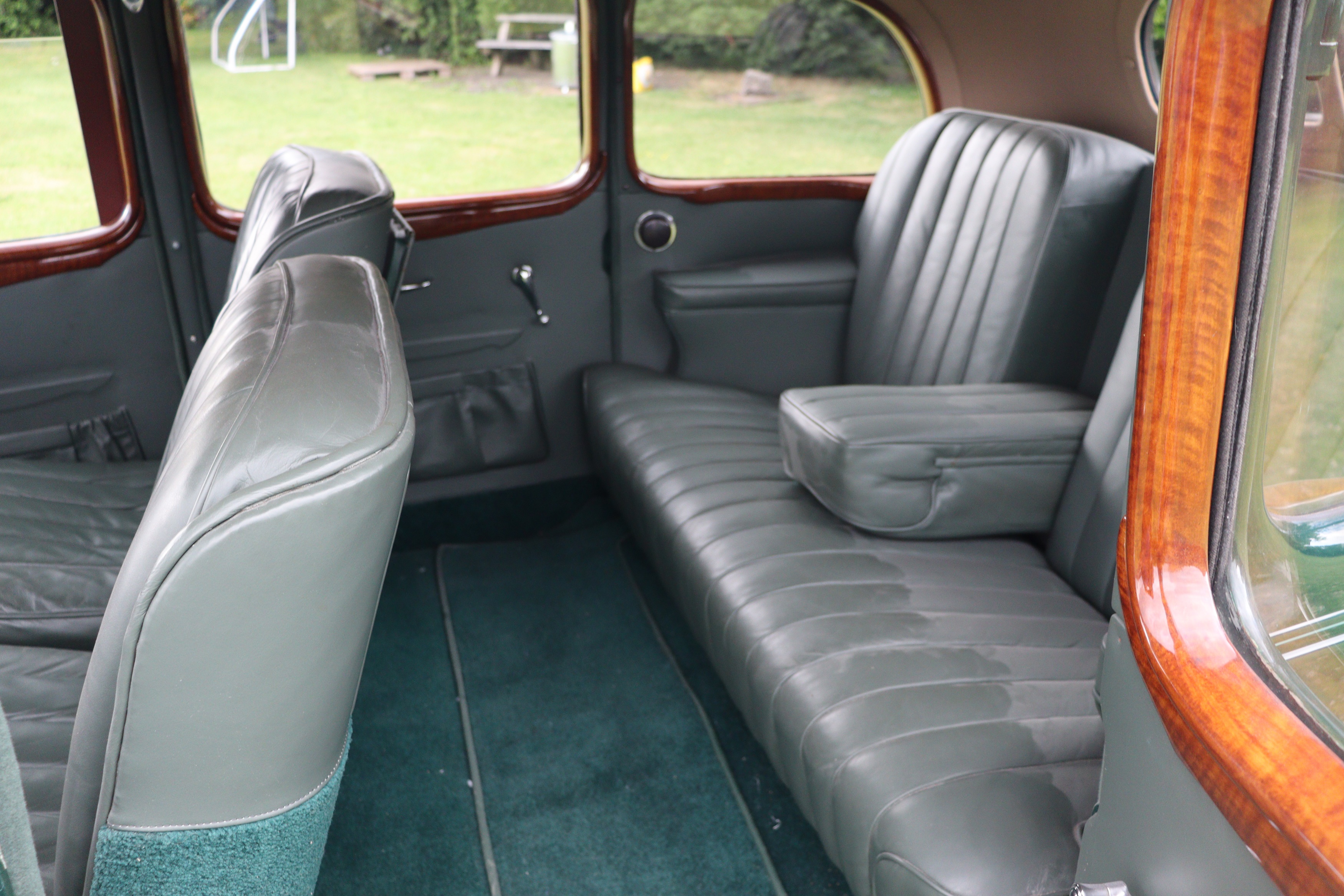Lot 105 - 1938 Austin 18 Norfolk