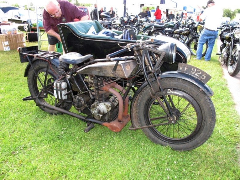 Lot 324 - 1927 Rudge Outfit