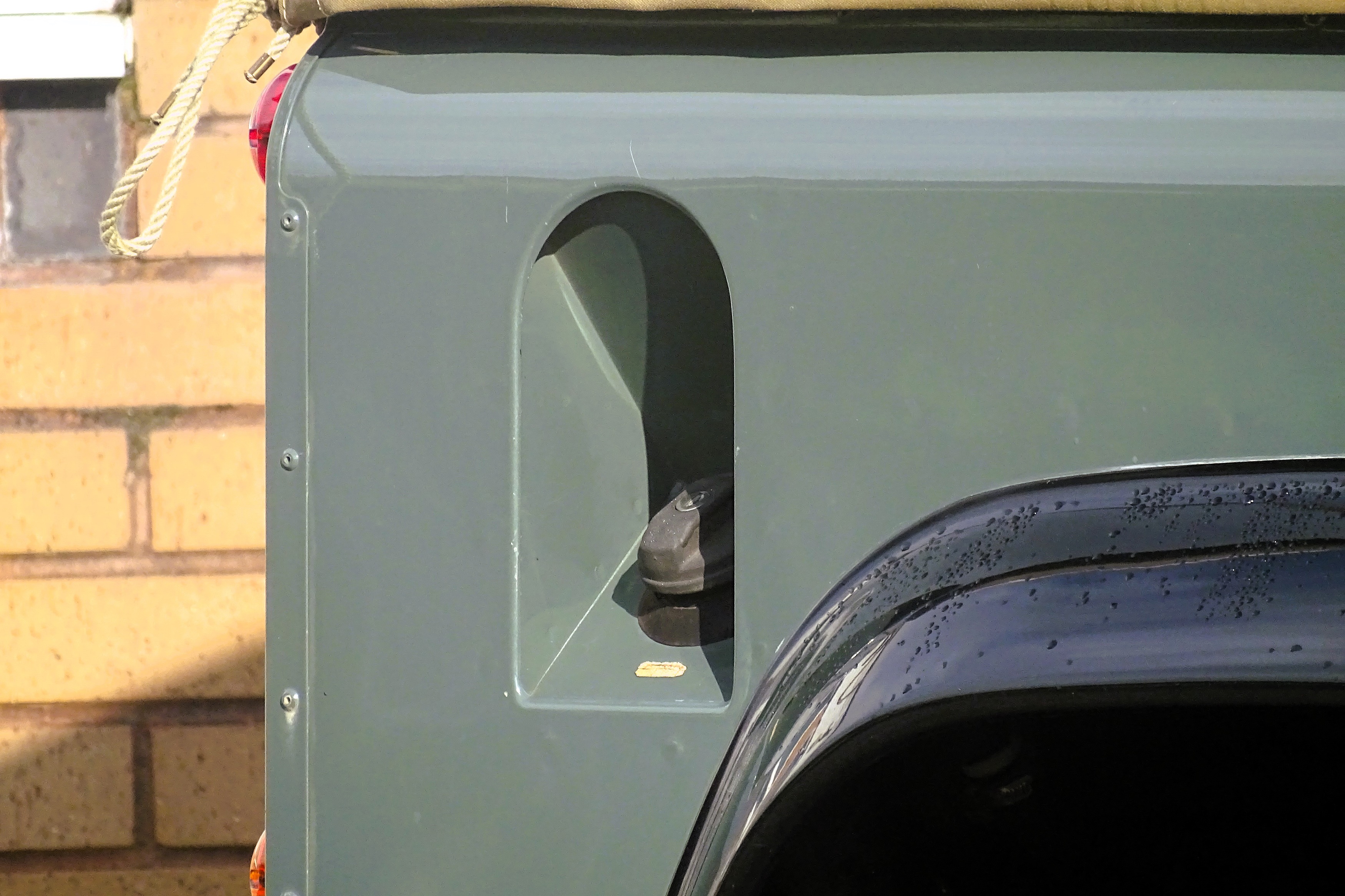 Lot 88 - 2007 Land Rover Defender 90 TDCi Convertible