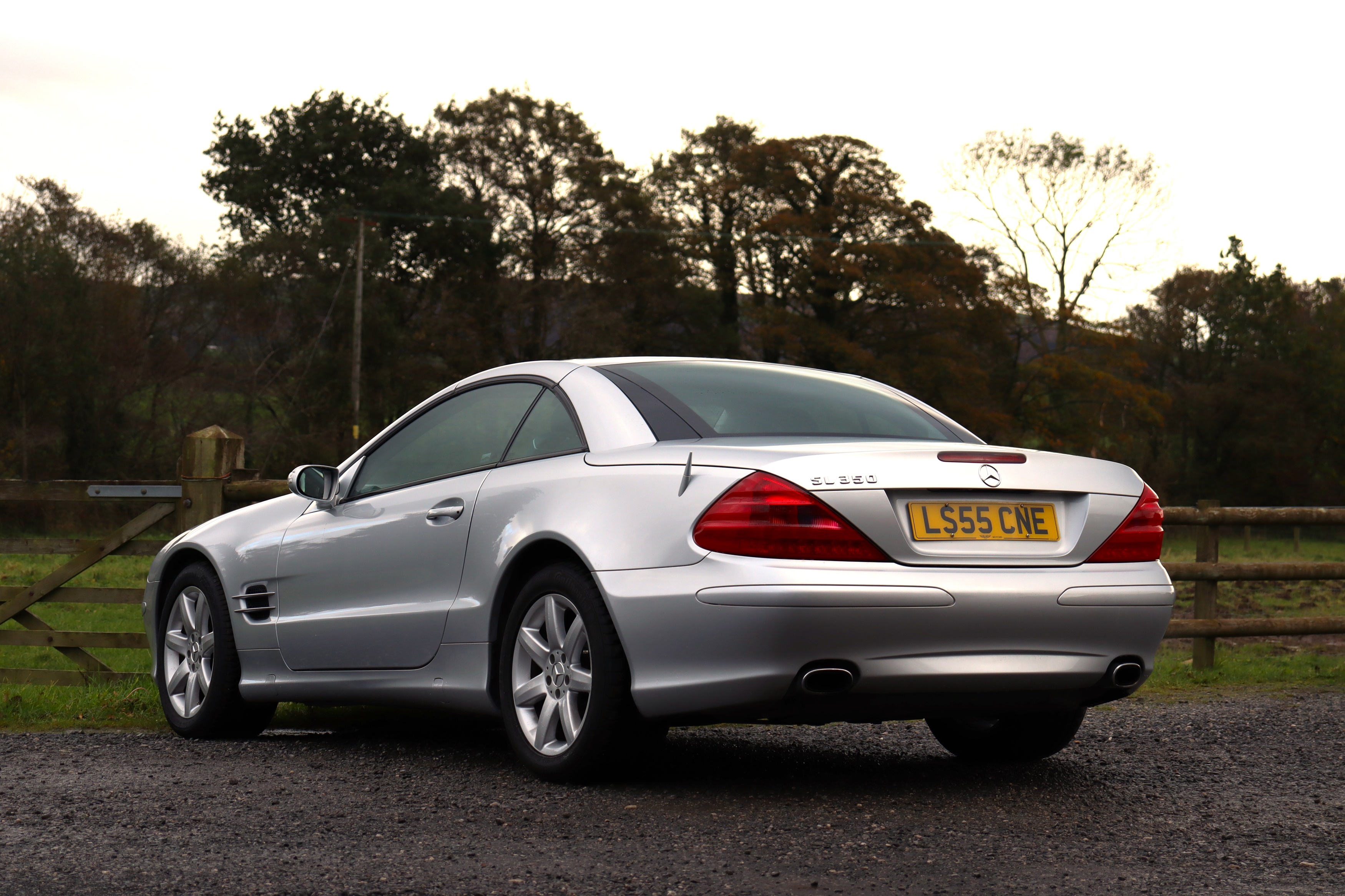 Lot 28 - 2005 Mercedes-Benz SL 350