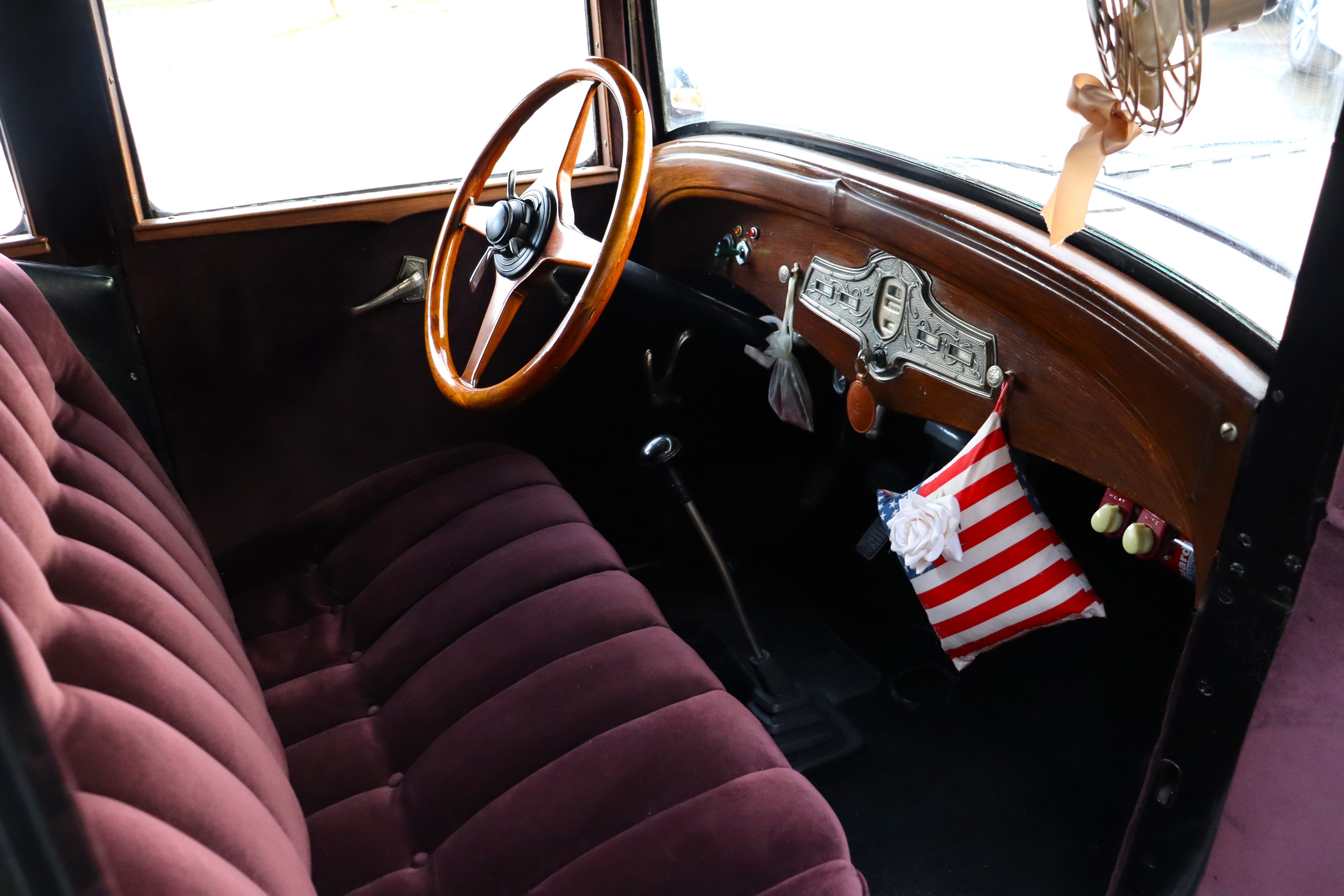 Lot 49 - 1929 Hupmobile Model A Saloon