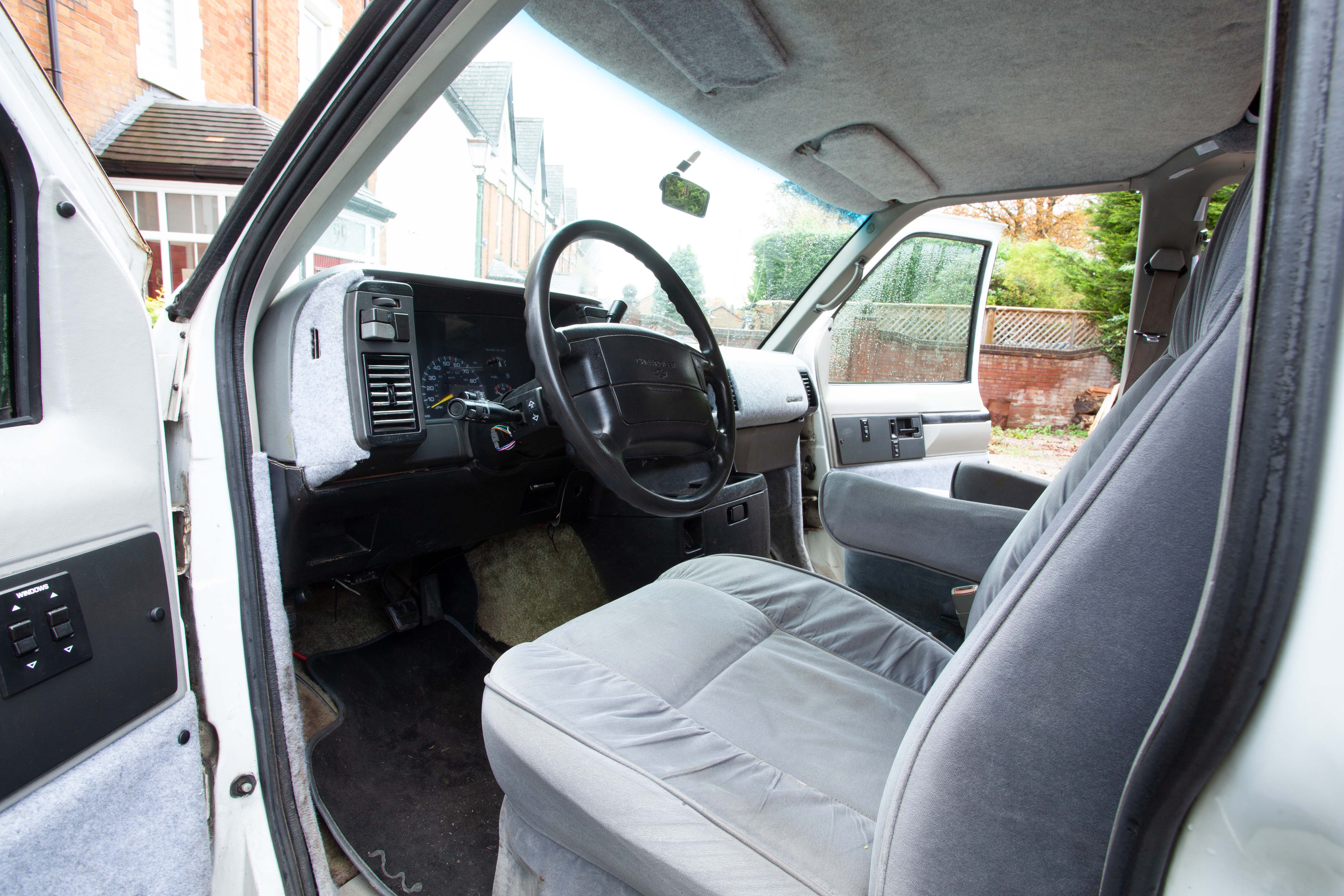 Lot 94 - 1996 Chevrolet Astro Day Van