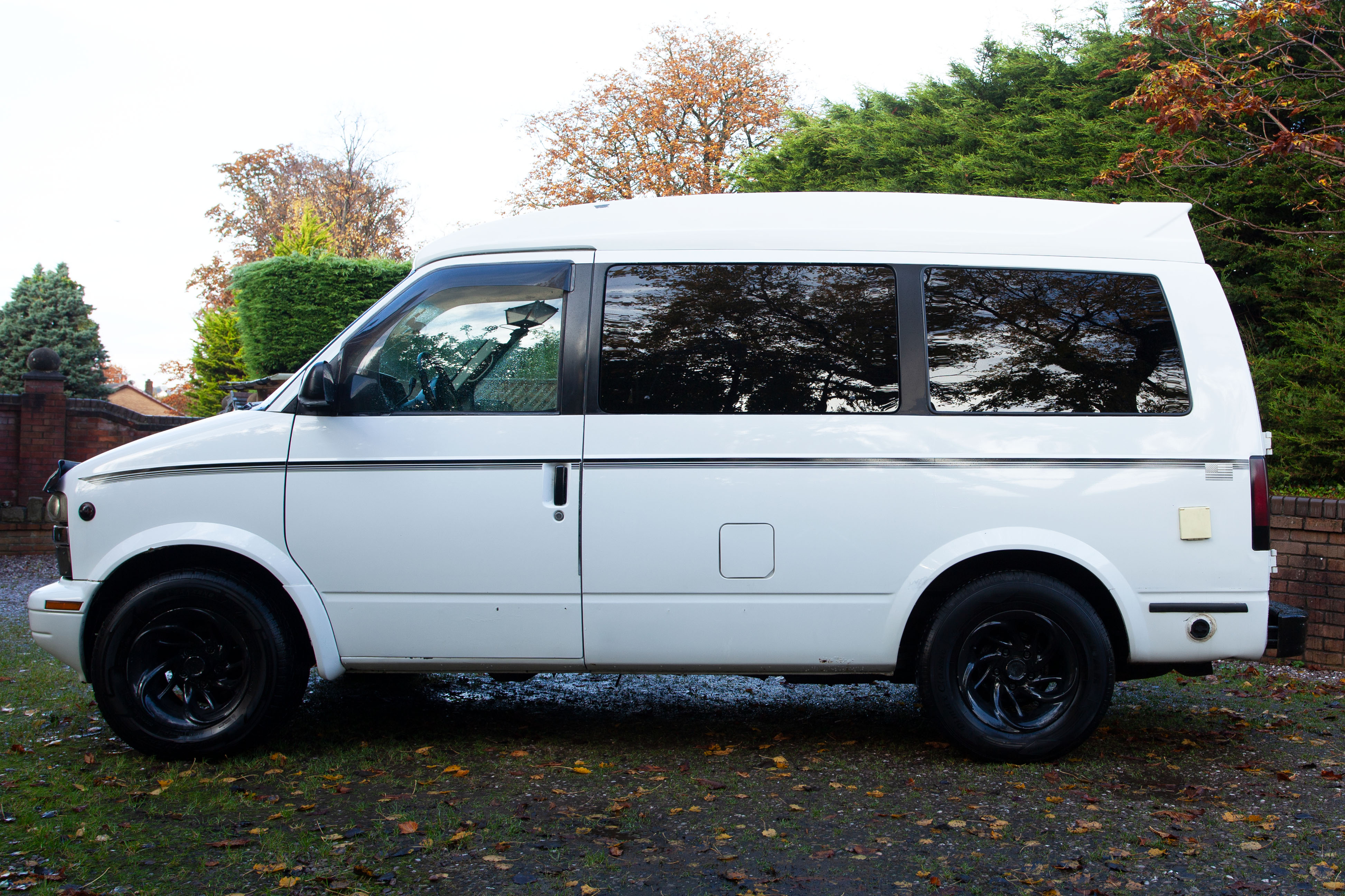 Lot 94 - 1996 Chevrolet Astro Day Van