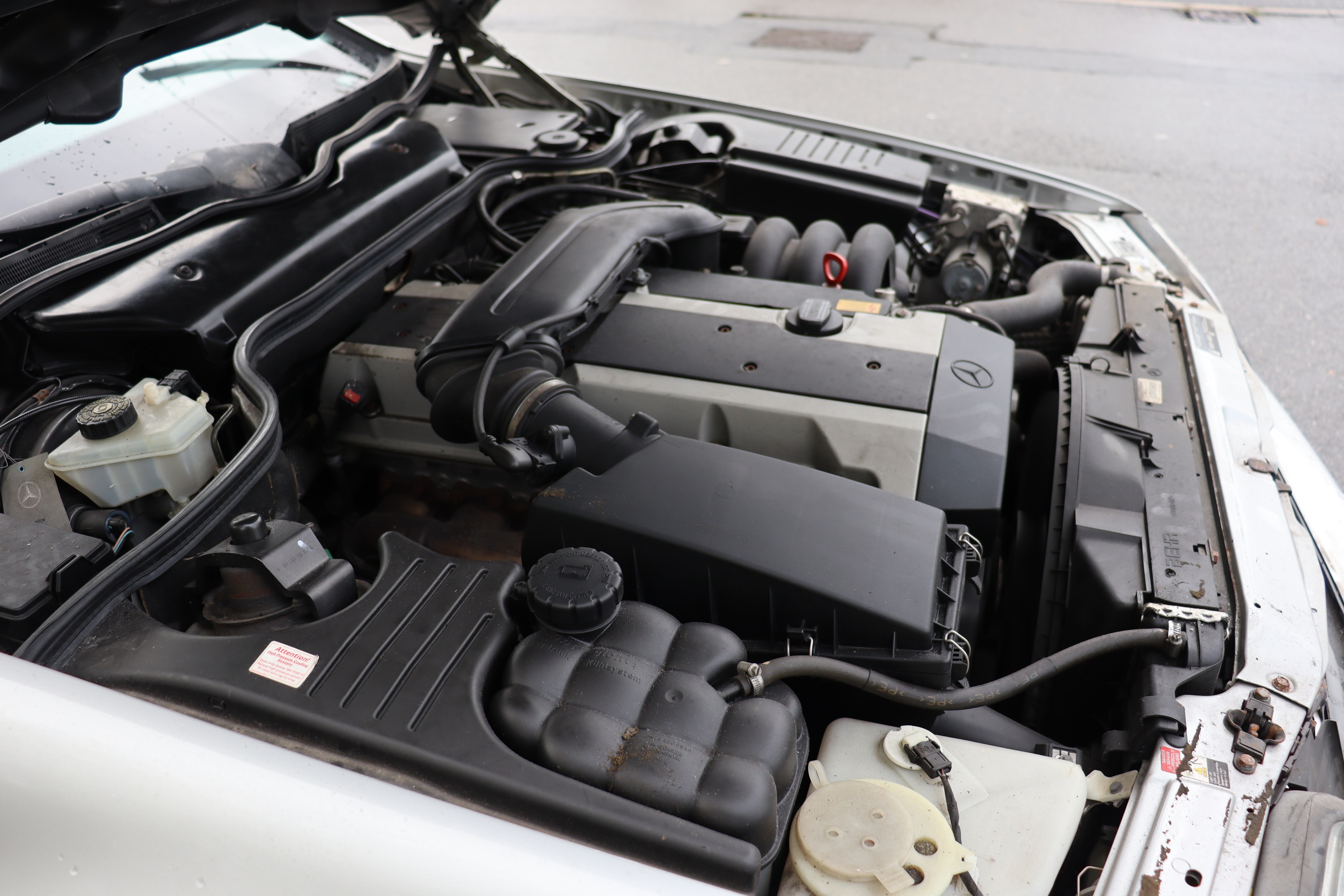 Lot 45 - 1998 Mercedes-Benz SL 320