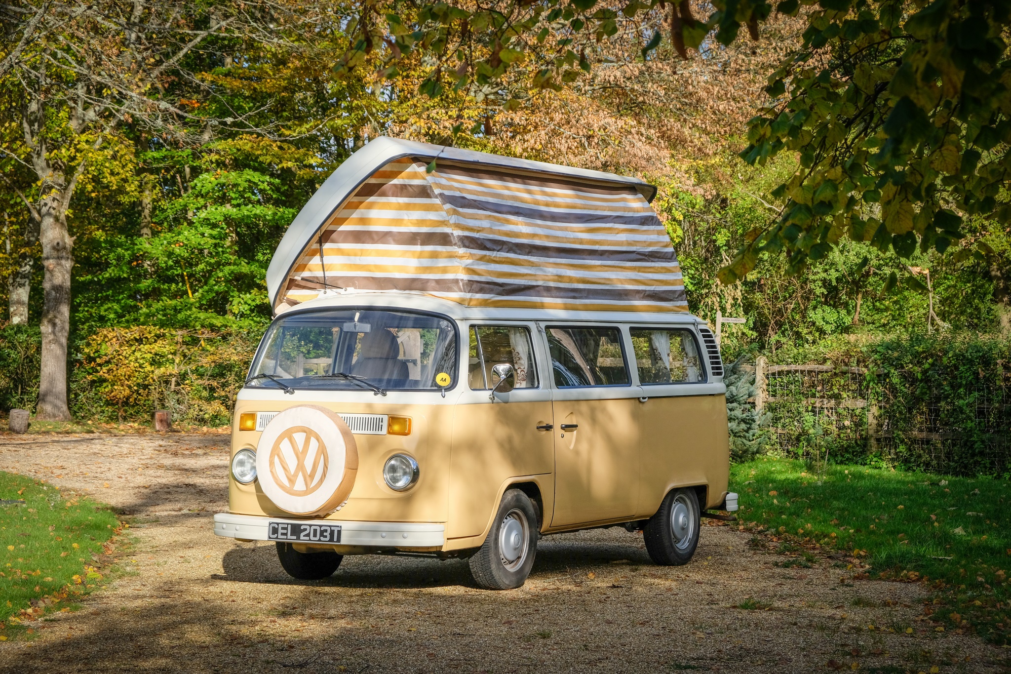 Lot 22 - 1979 Volkswagen Type 2 (T2) Devon Moonraker
