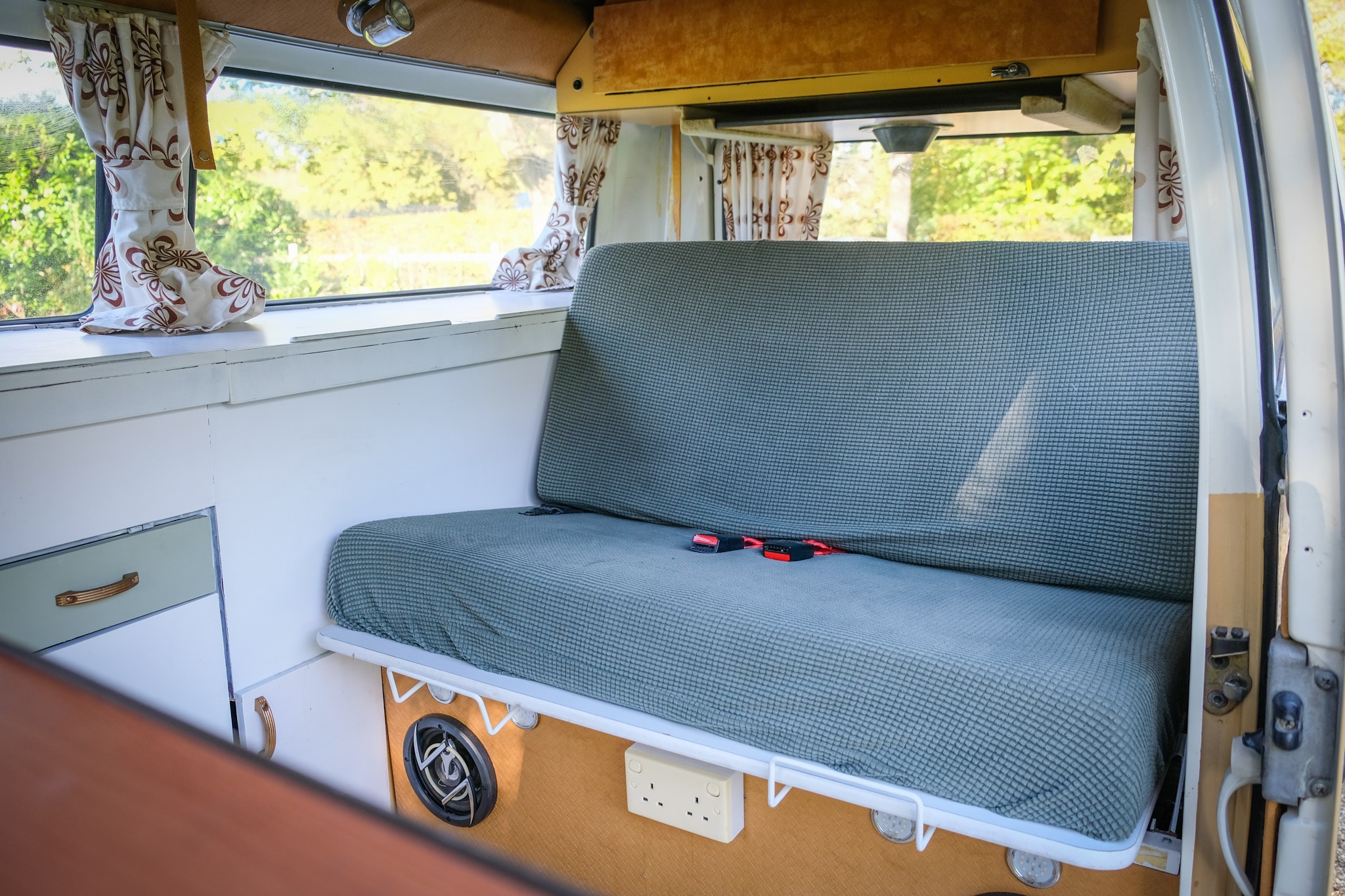 Lot 22 - 1979 Volkswagen Type 2 (T2) Devon Moonraker