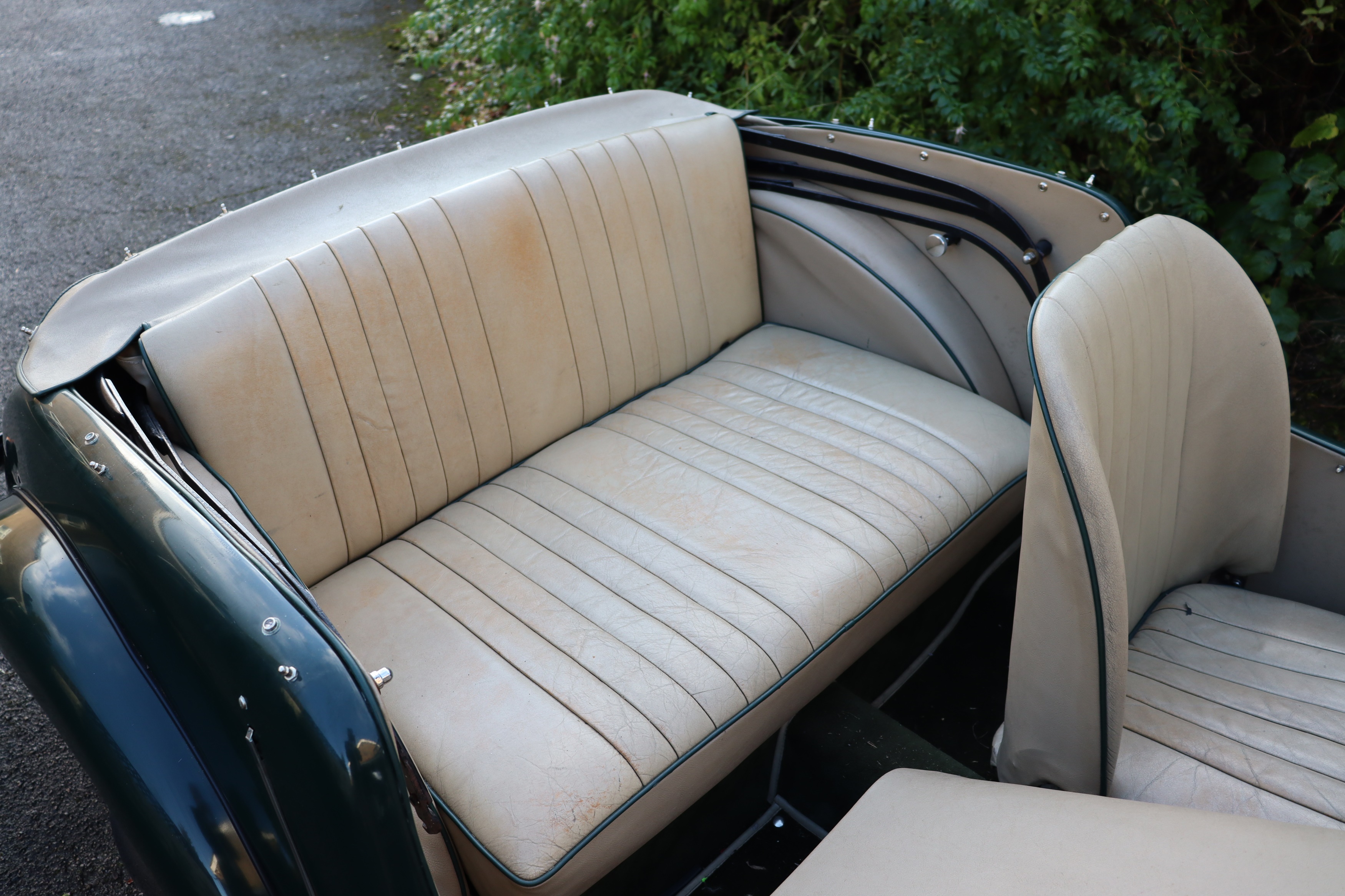 Lot 1 - 1952 Singer 4AB Roadster