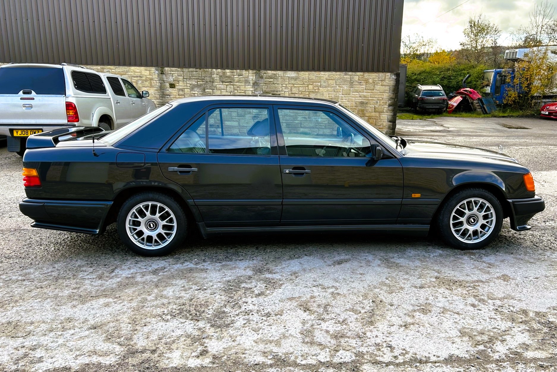 Lot 112 - 1988 Mercedes-Benz 300E