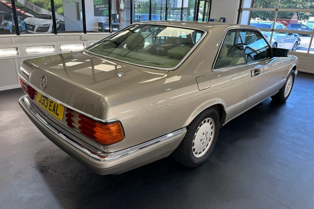 Lot 118 - 1992 Mercedes-Benz 560 SEC