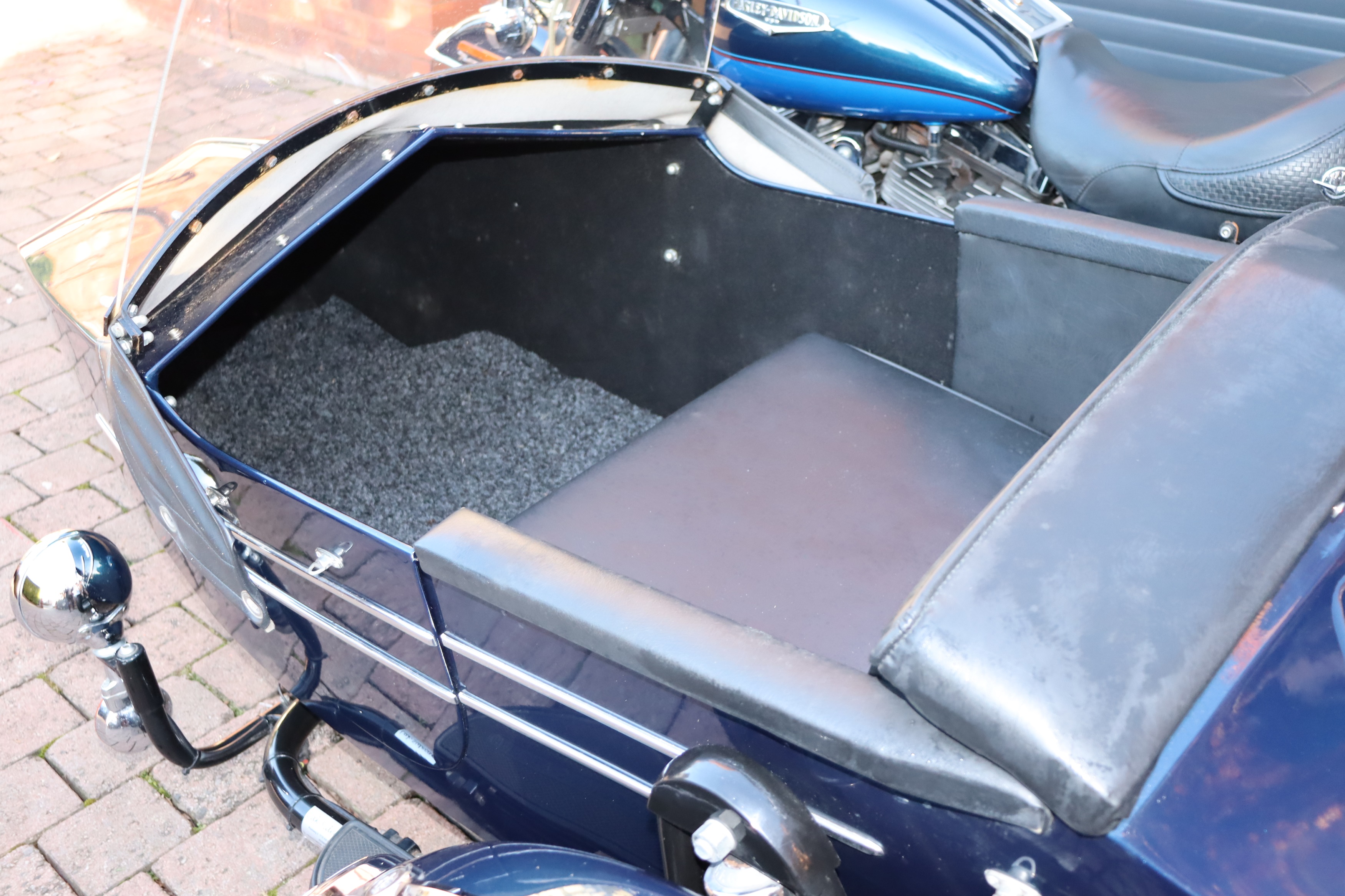 Lot 260 - 2004 Harley Davidson Road King & LAK Sidecar