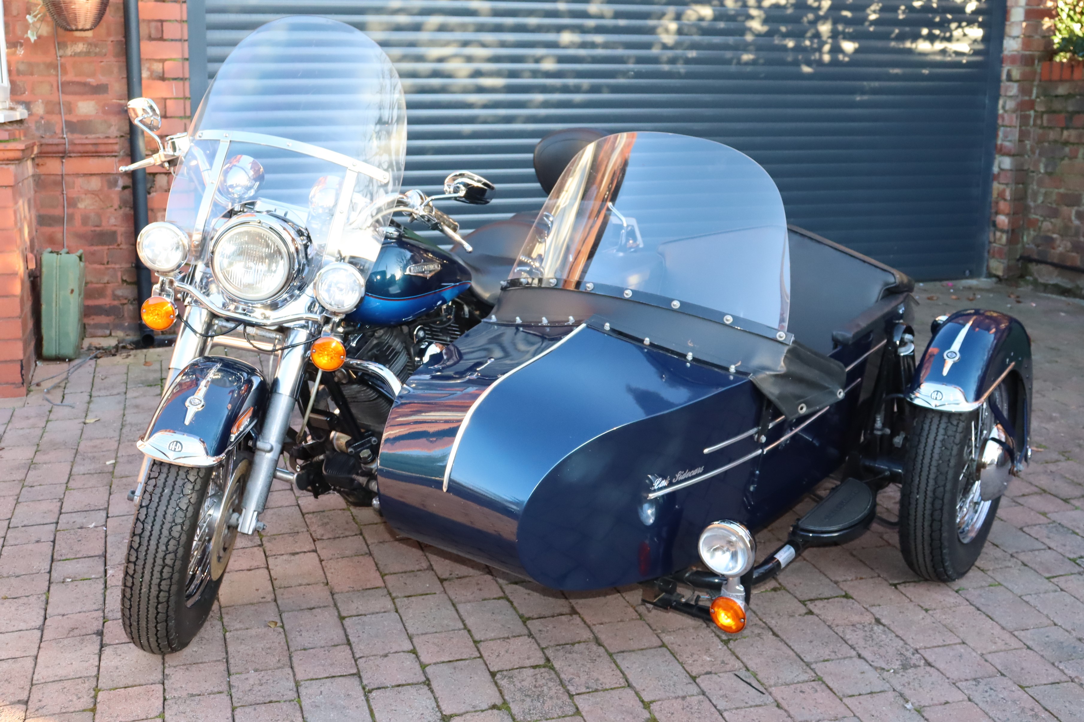 Lot 260 - 2004 Harley Davidson Road King & LAK Sidecar