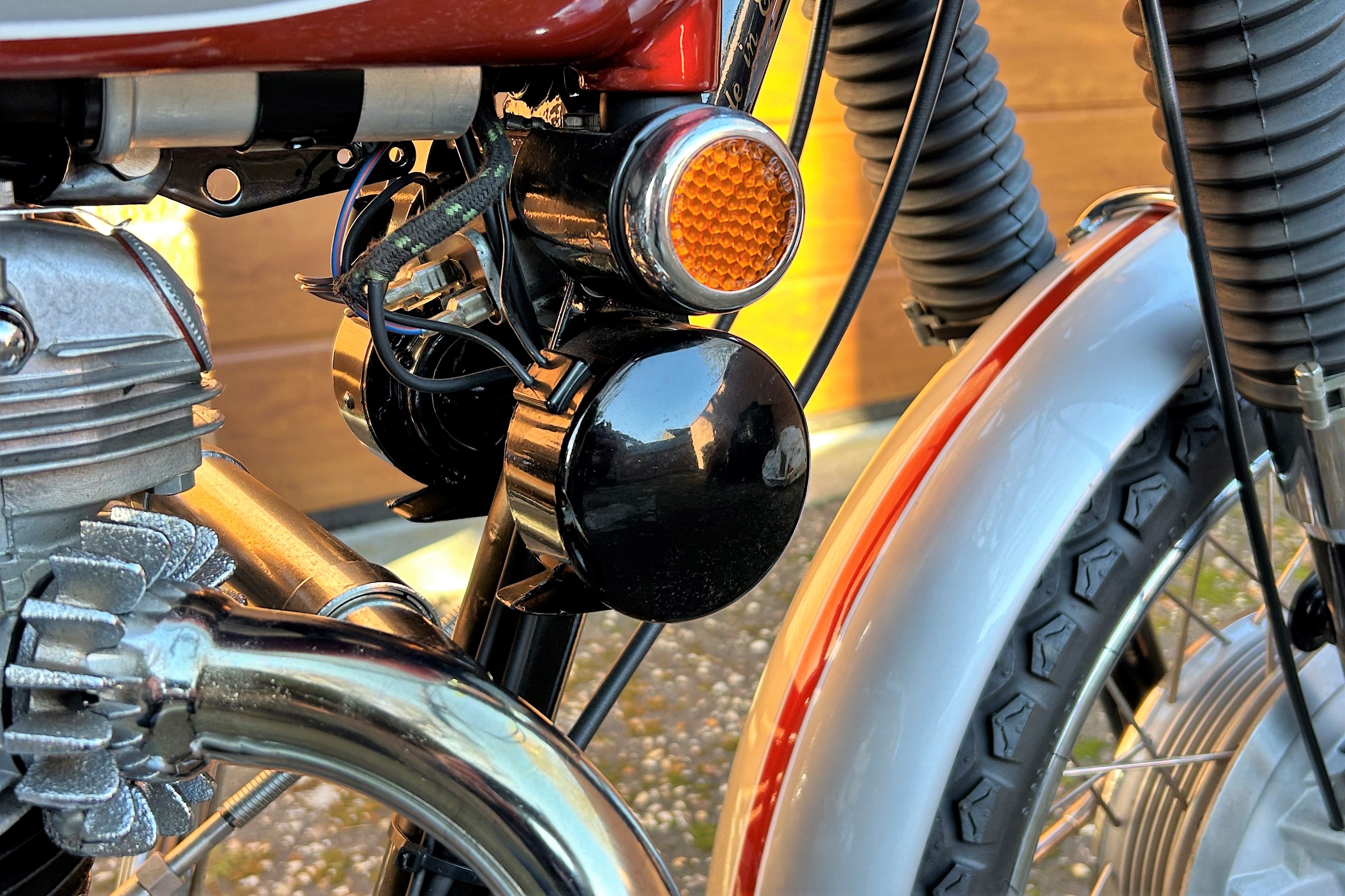 Lot 211 - 1969 Triumph T120R