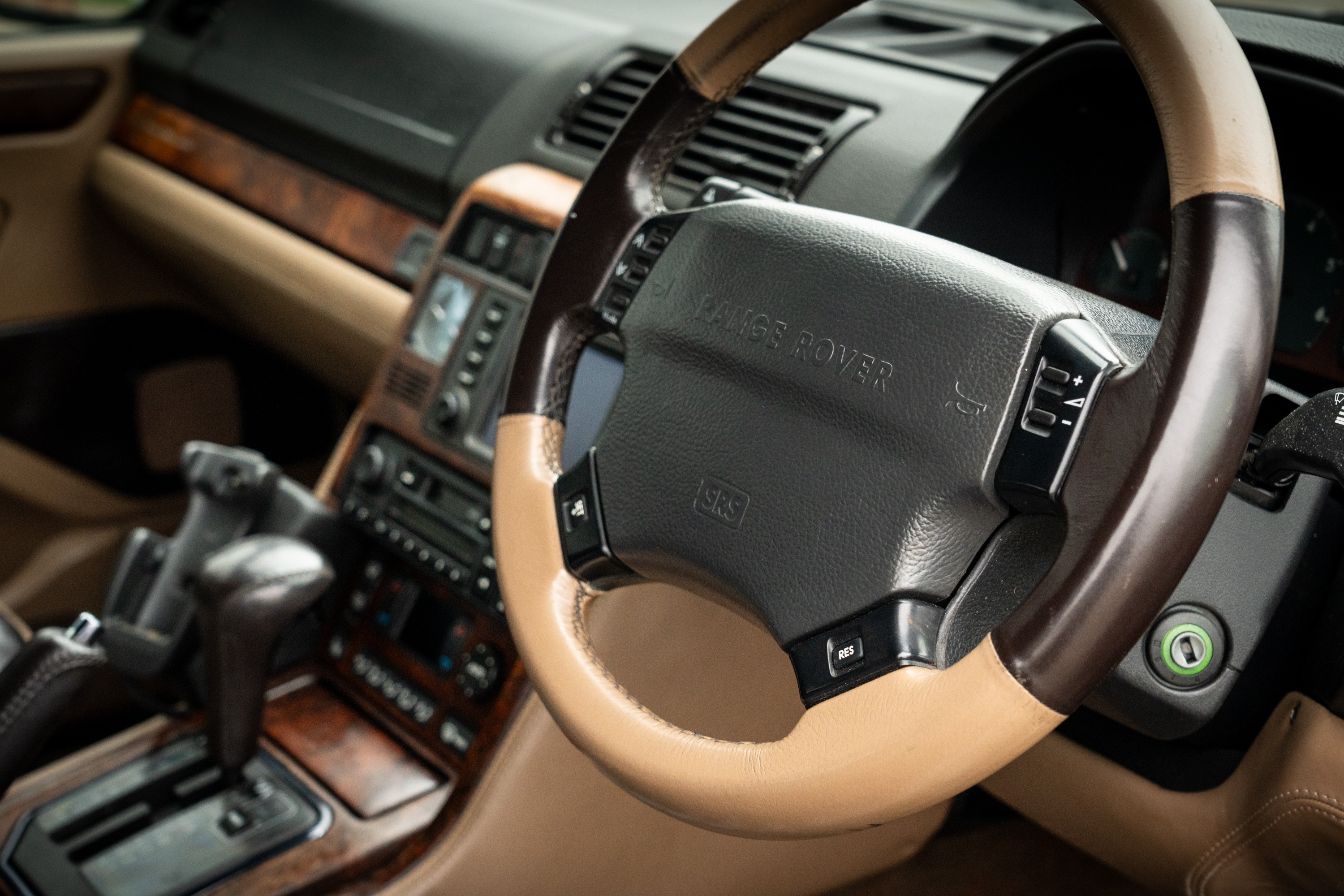 Lot 40 - 2000 Range Rover HSE Holland & Holland