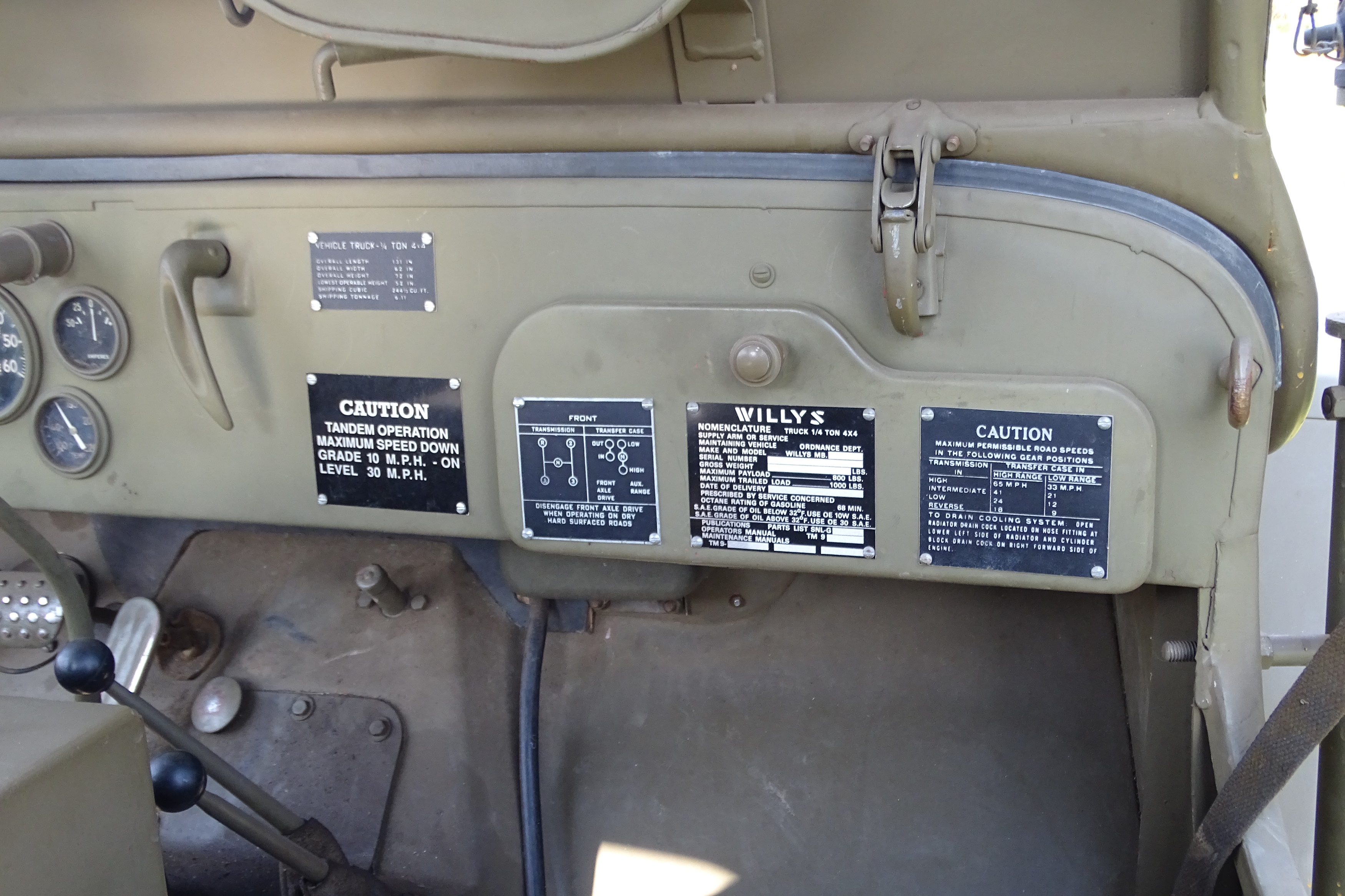 Lot 156 - 1944 Willys Jeep with Trailer