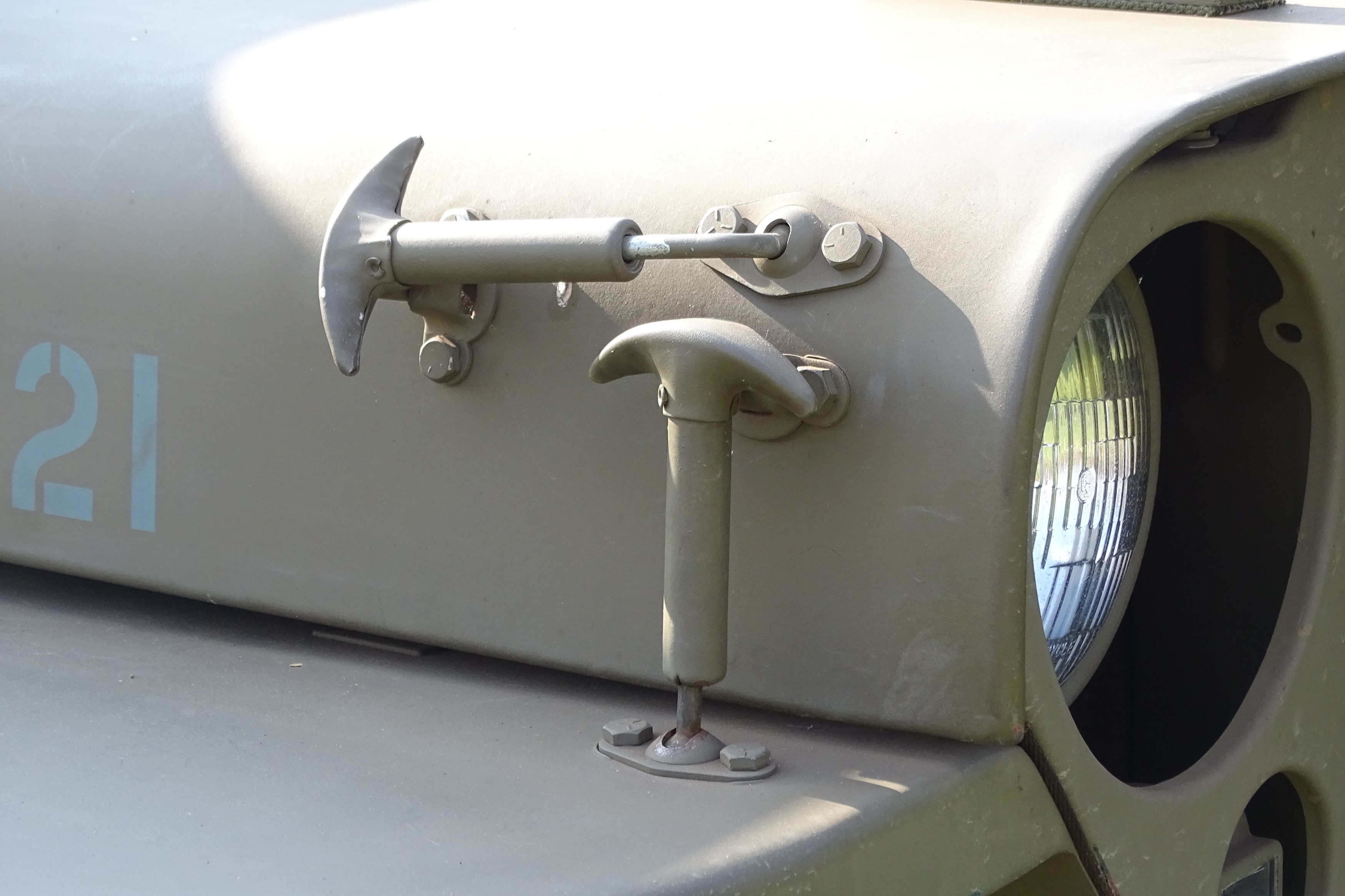 Lot 156 - 1944 Willys Jeep with Trailer