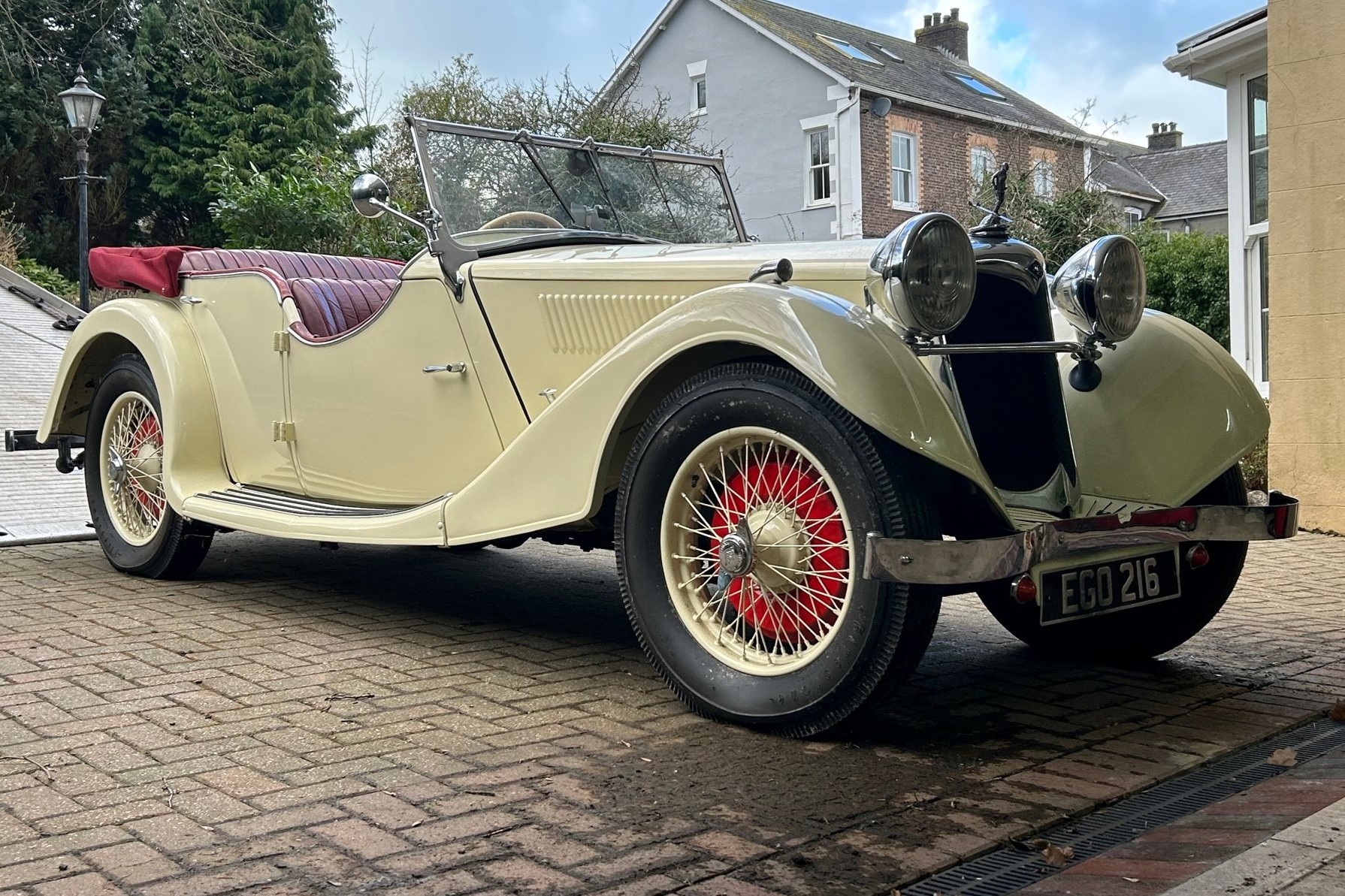 Lot 71 - 1937 Riley 12/4 Lynx Tourer