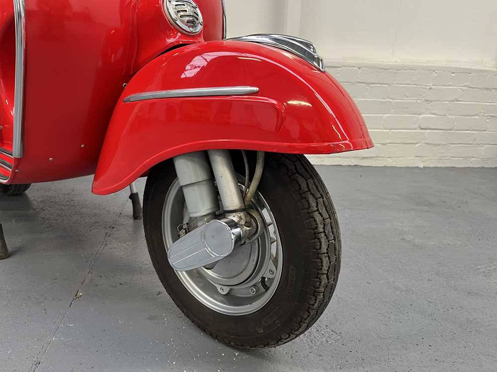 Lot 107 - 1966 Vespa SS180 Super Sport