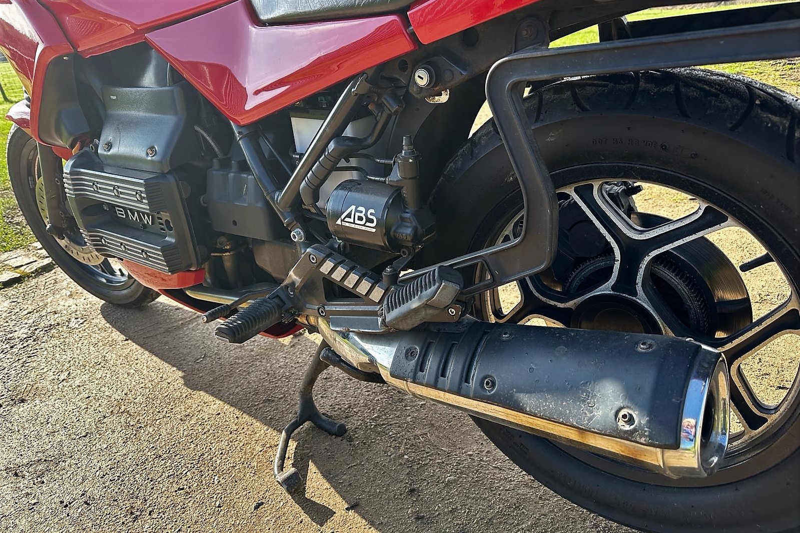 Lot 237 - 1992 BMW K75S