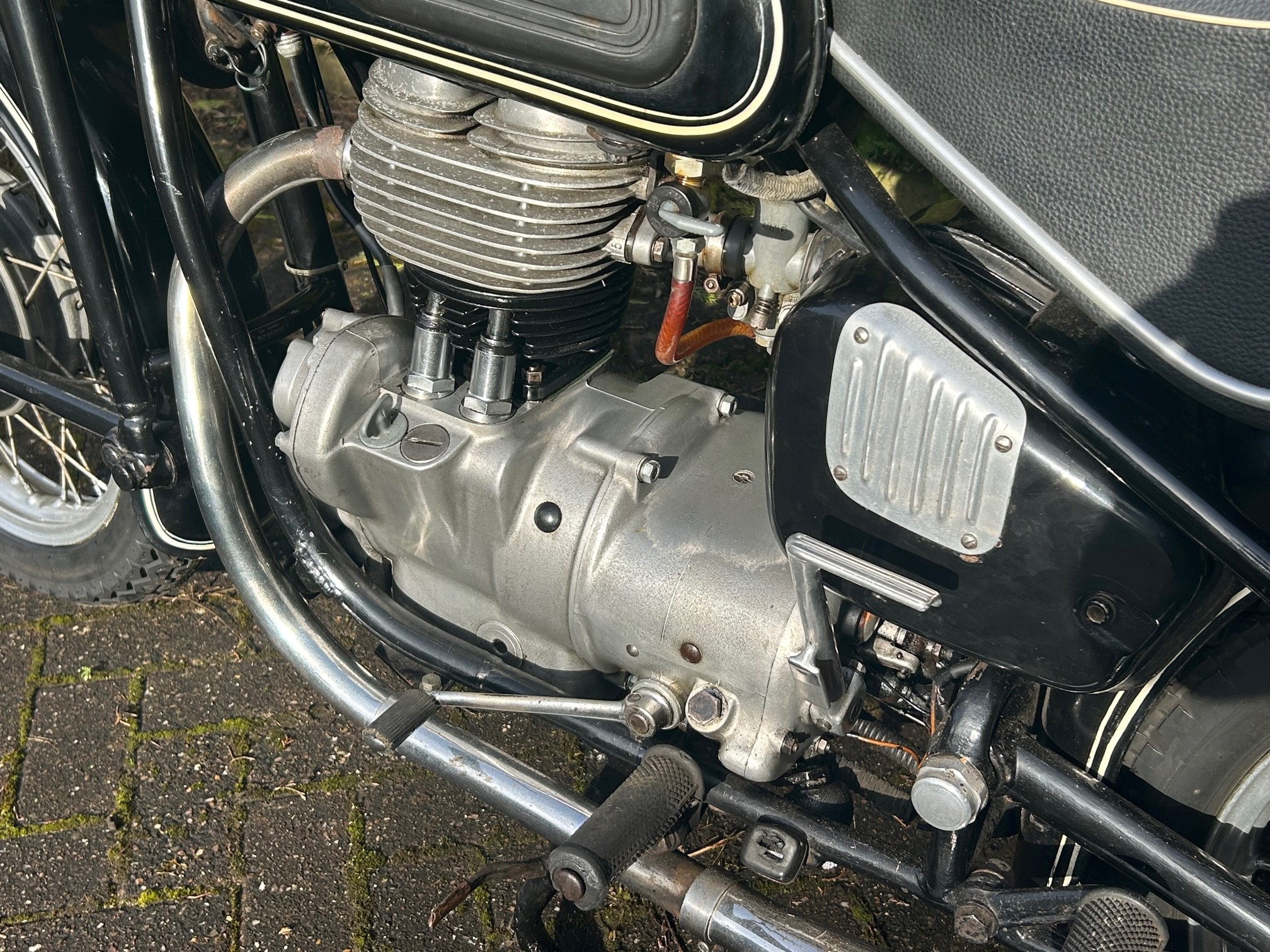 Lot 338 - 1961 BMW R27