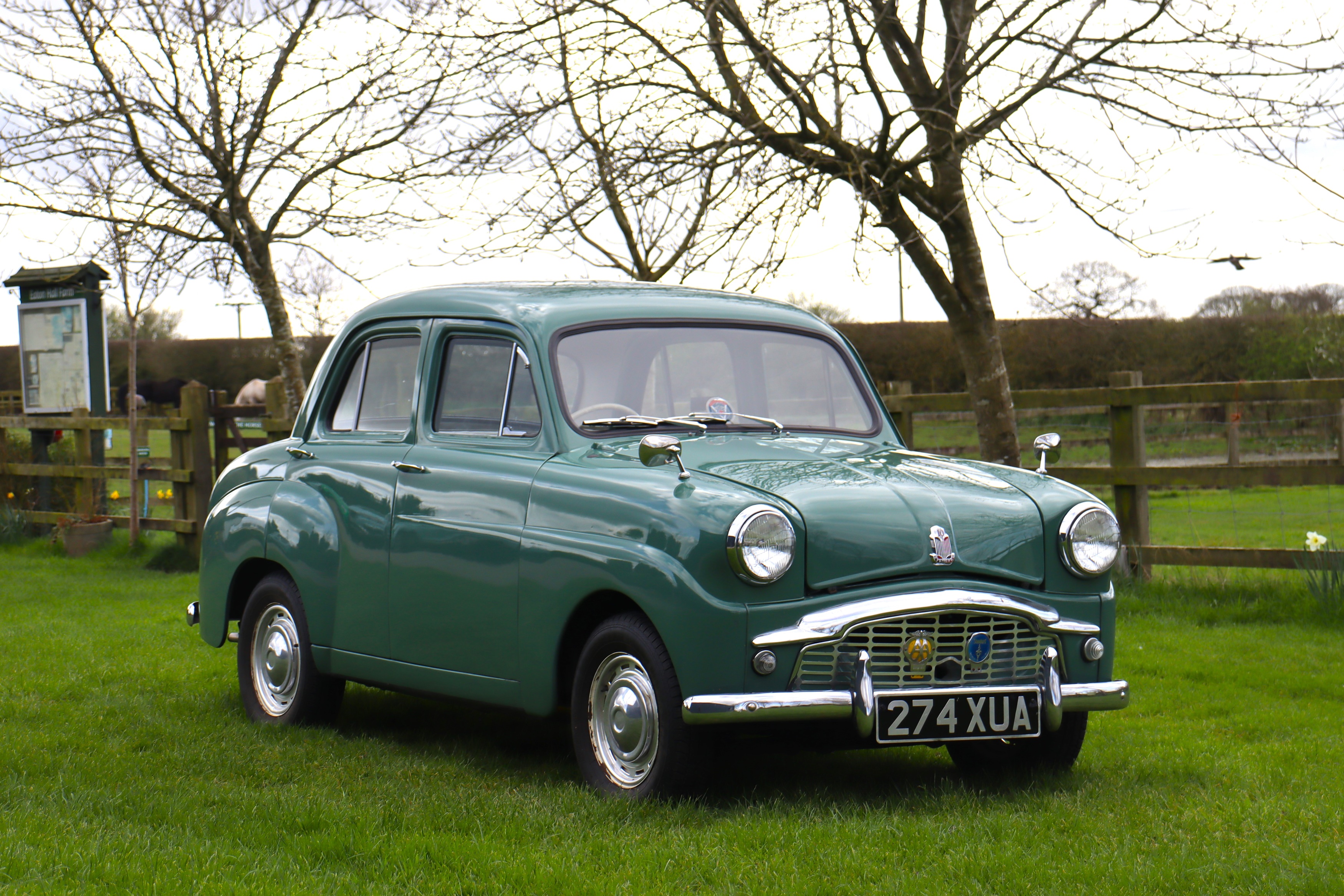 Lot 1 - 1958 Standard Ten Saloon