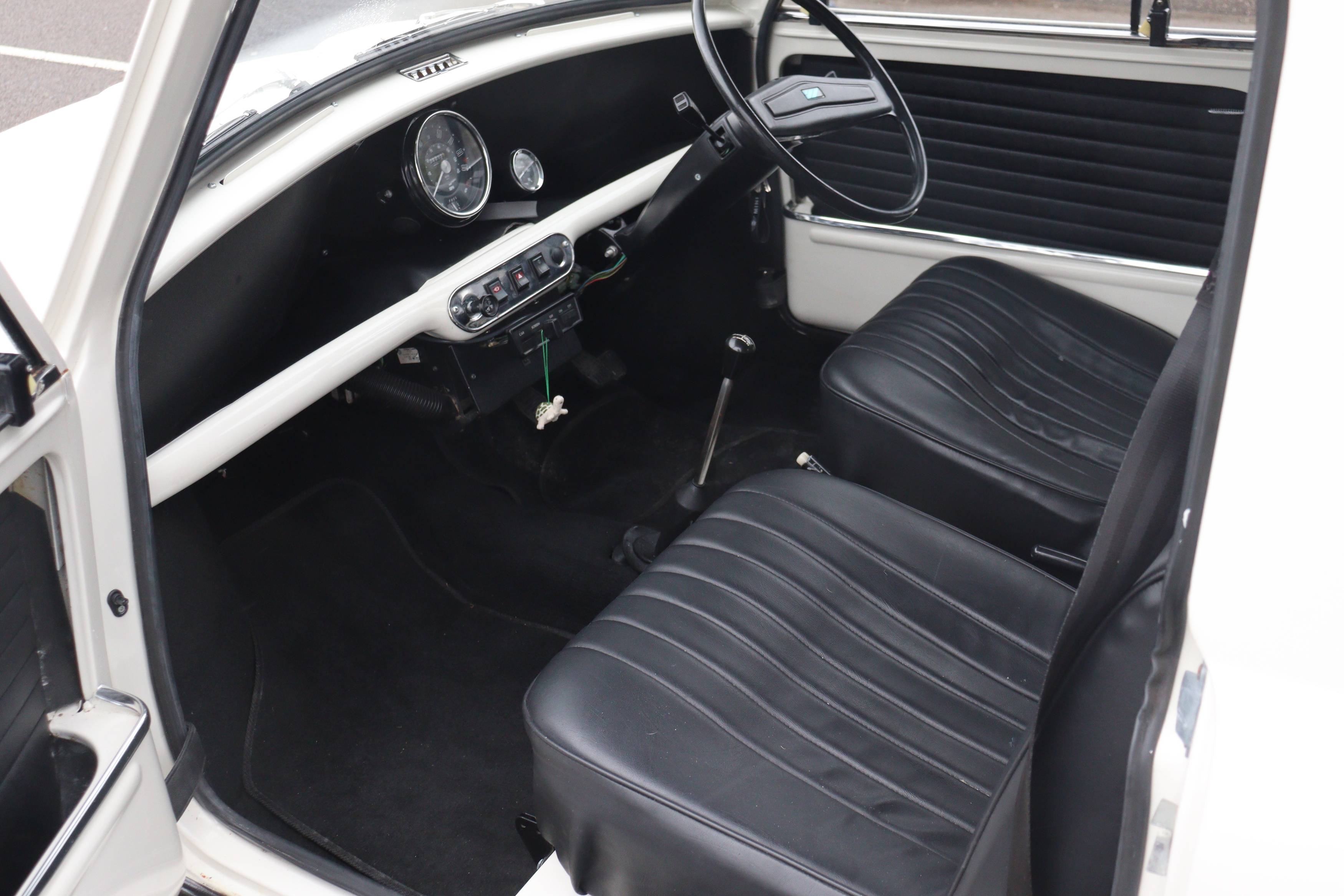 Lot 26 - 1980 Austin-Morris Mini 95L Van