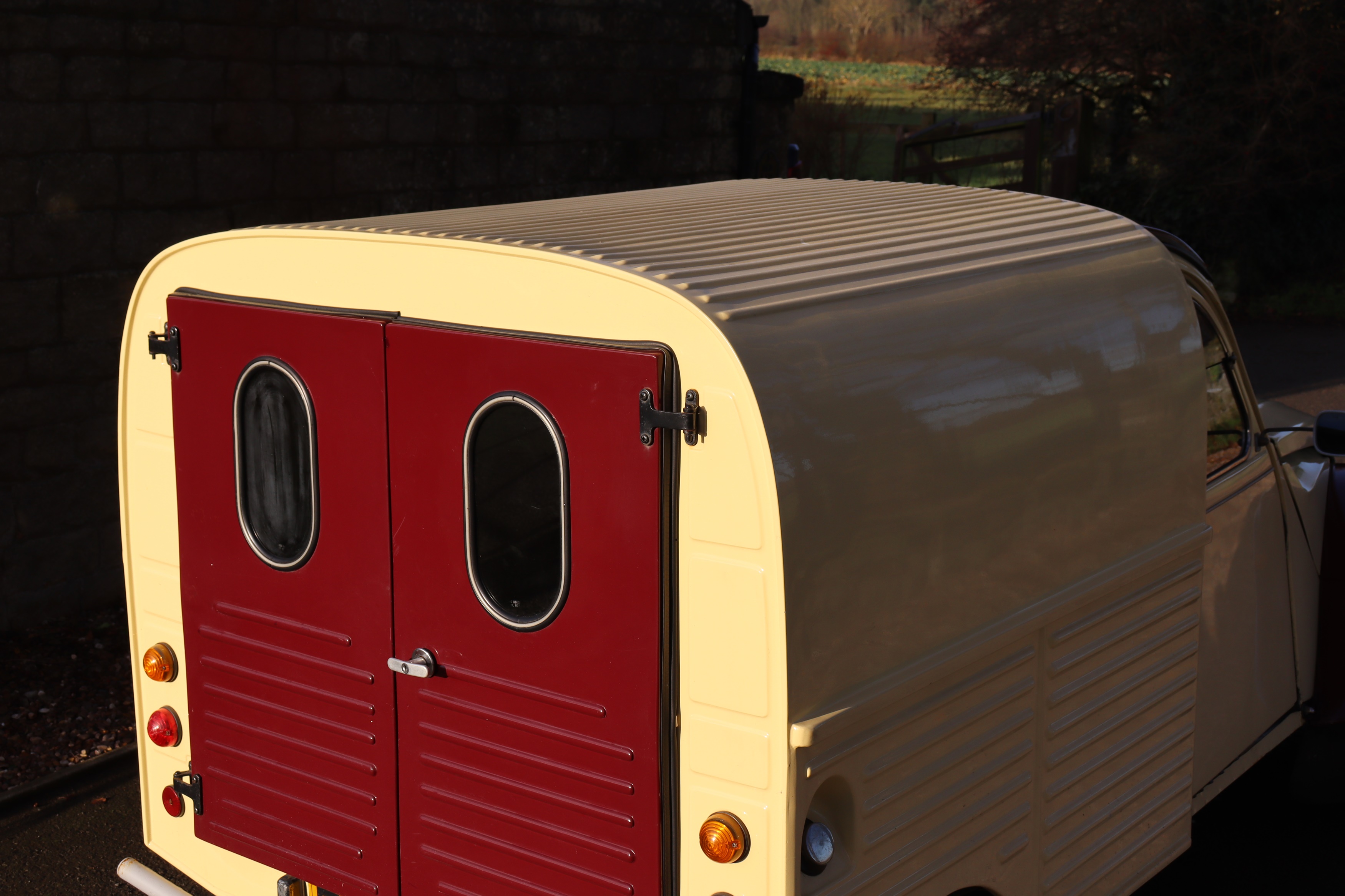 Lot 99 - 1988 Citroën 2CV 'Fourgonnette'
