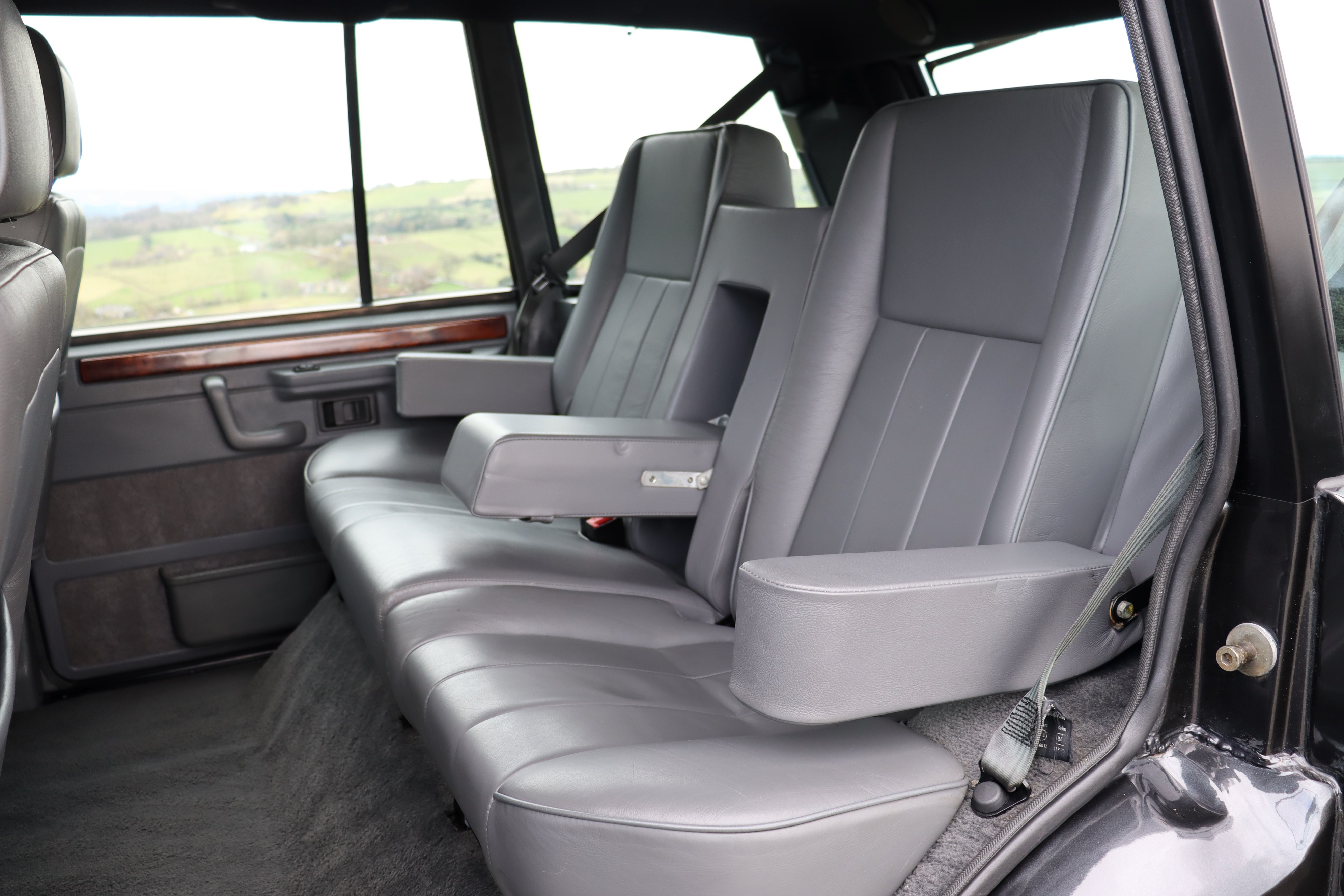 Lot 66 - 1995 Range Rover Classic Vogue LSE 4.2 Litre