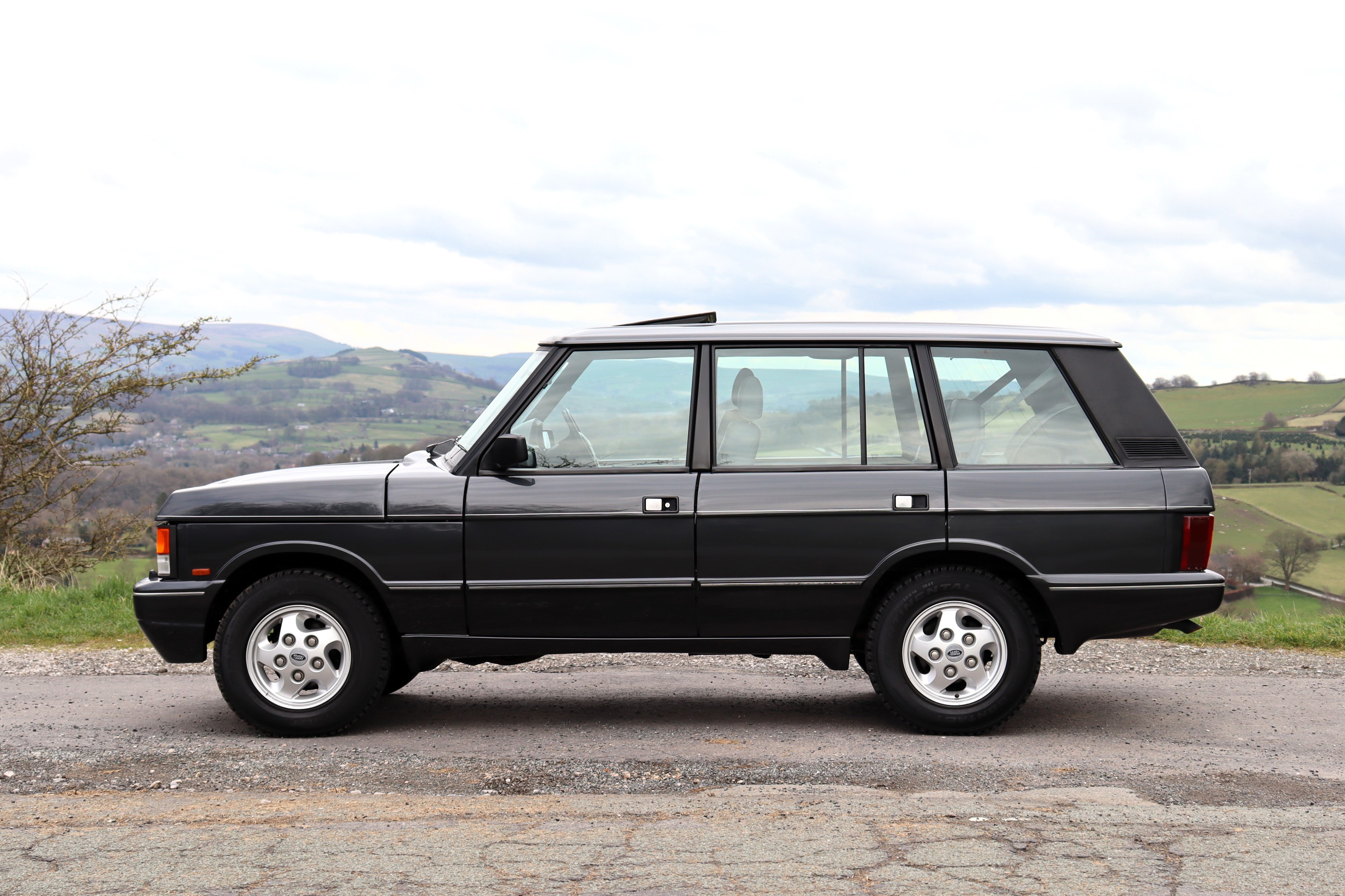 Lot 66 - 1995 Range Rover Classic Vogue LSE 4.2 Litre