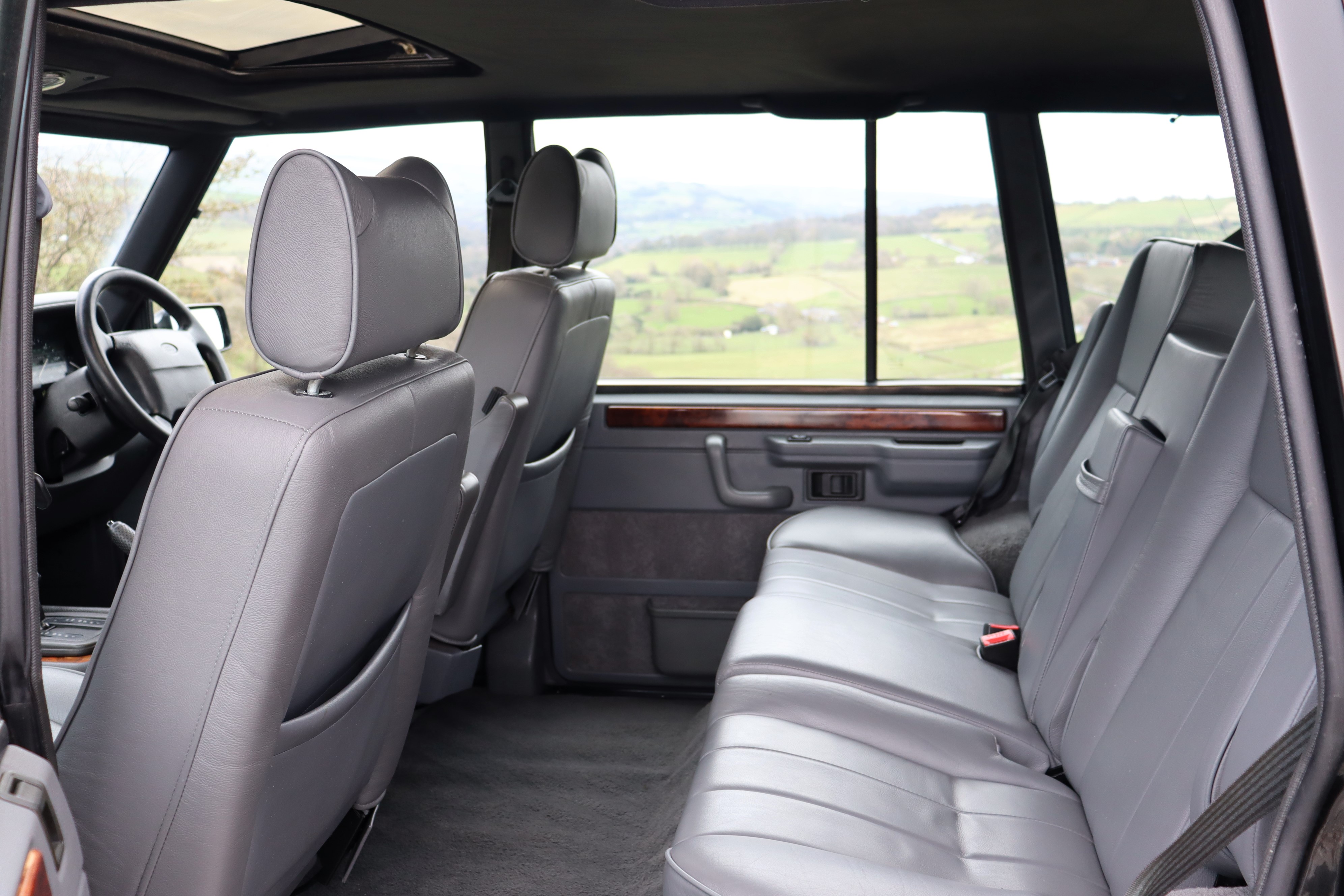 Lot 66 - 1995 Range Rover Classic Vogue LSE 4.2 Litre