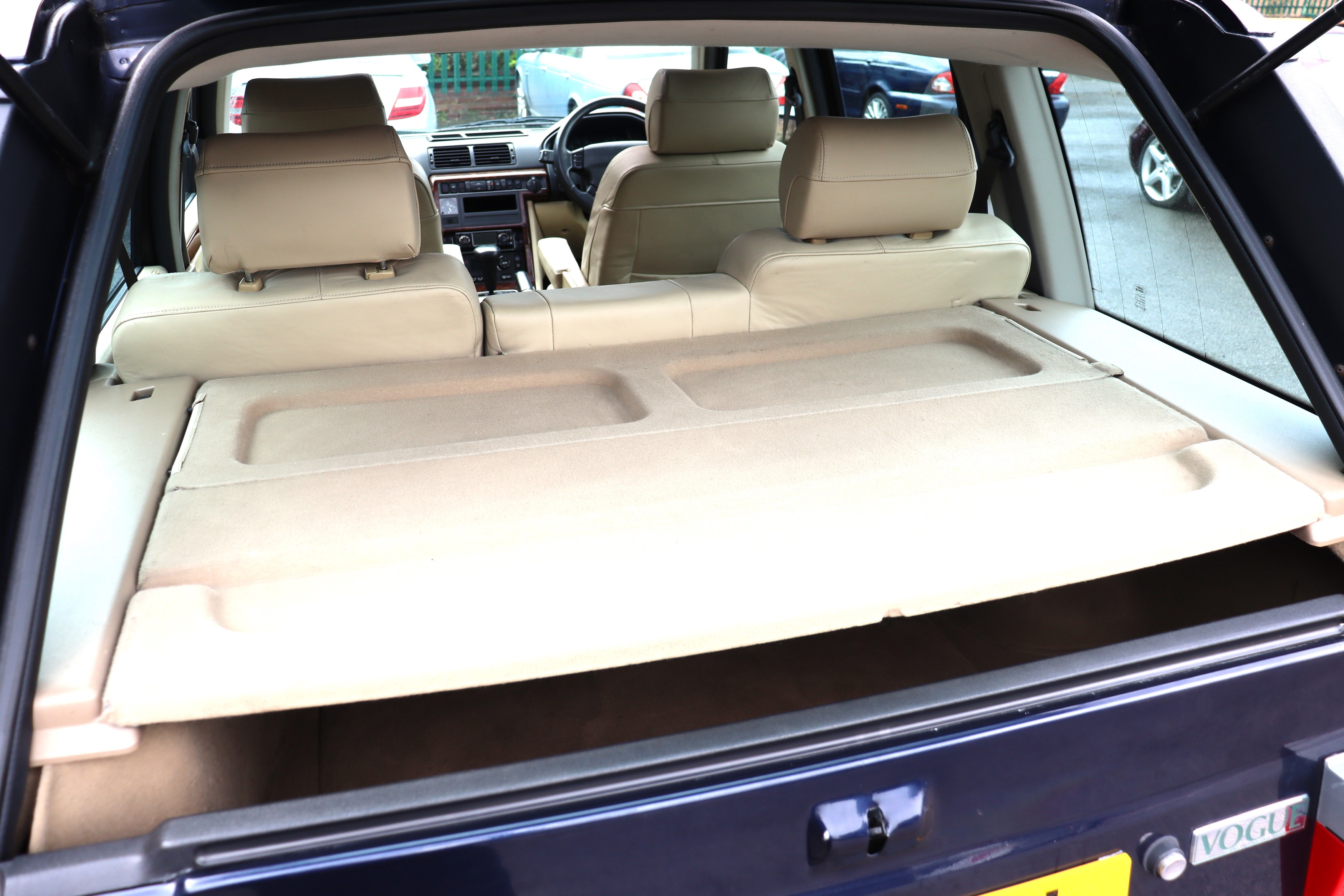 Lot 55 - 2000 Range Rover Vogue 4.6